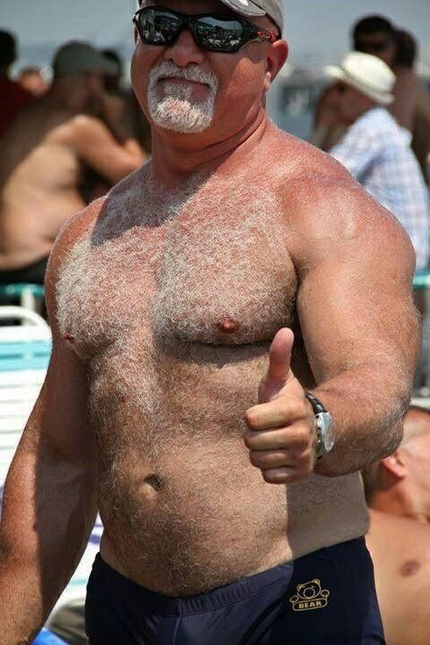 Muscle daddy bear. | Scrolller