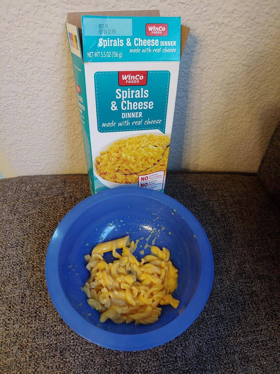 My box of spiral mac n cheese came with a single different type of pasta in it | Scrolller