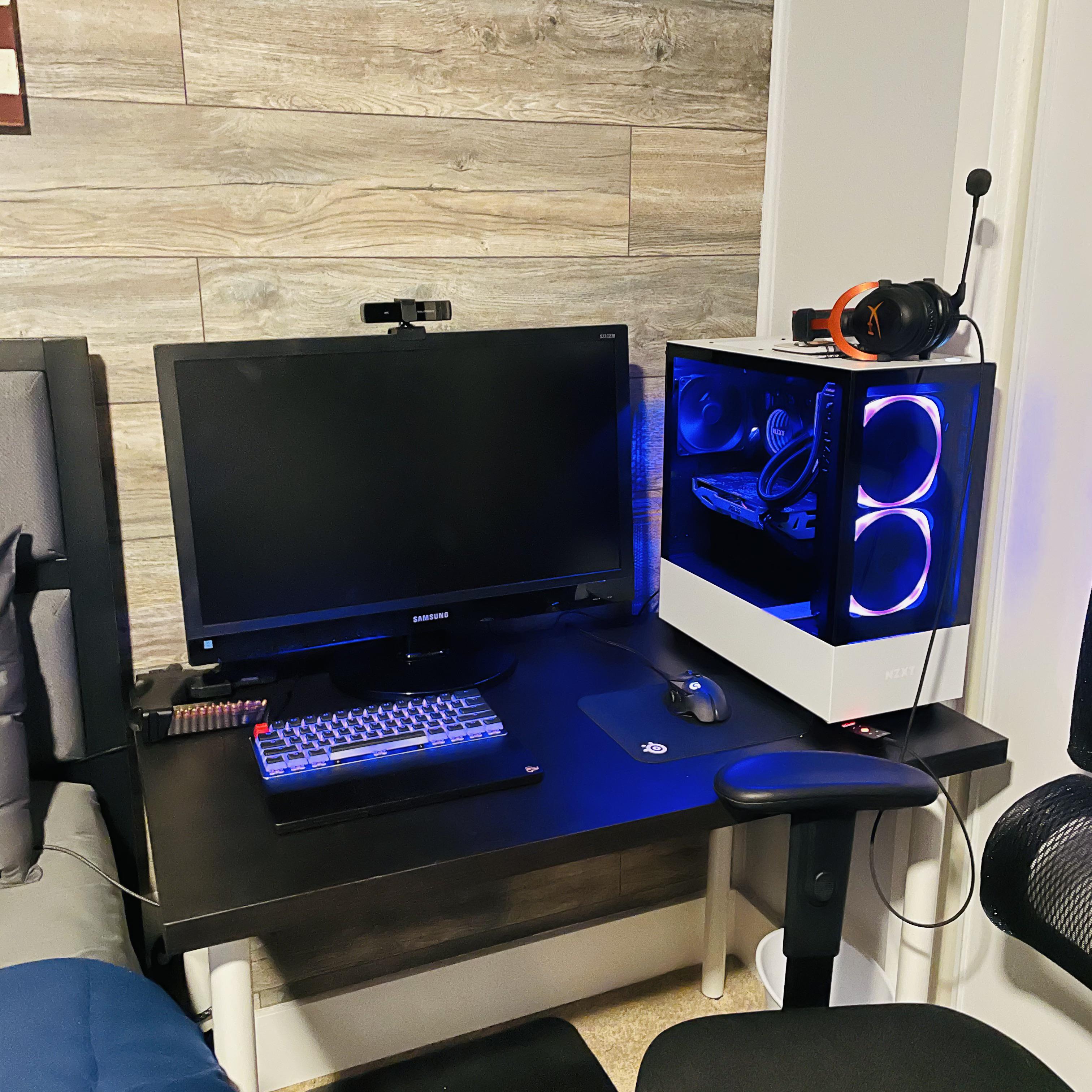 My Compact Station | Scrolller