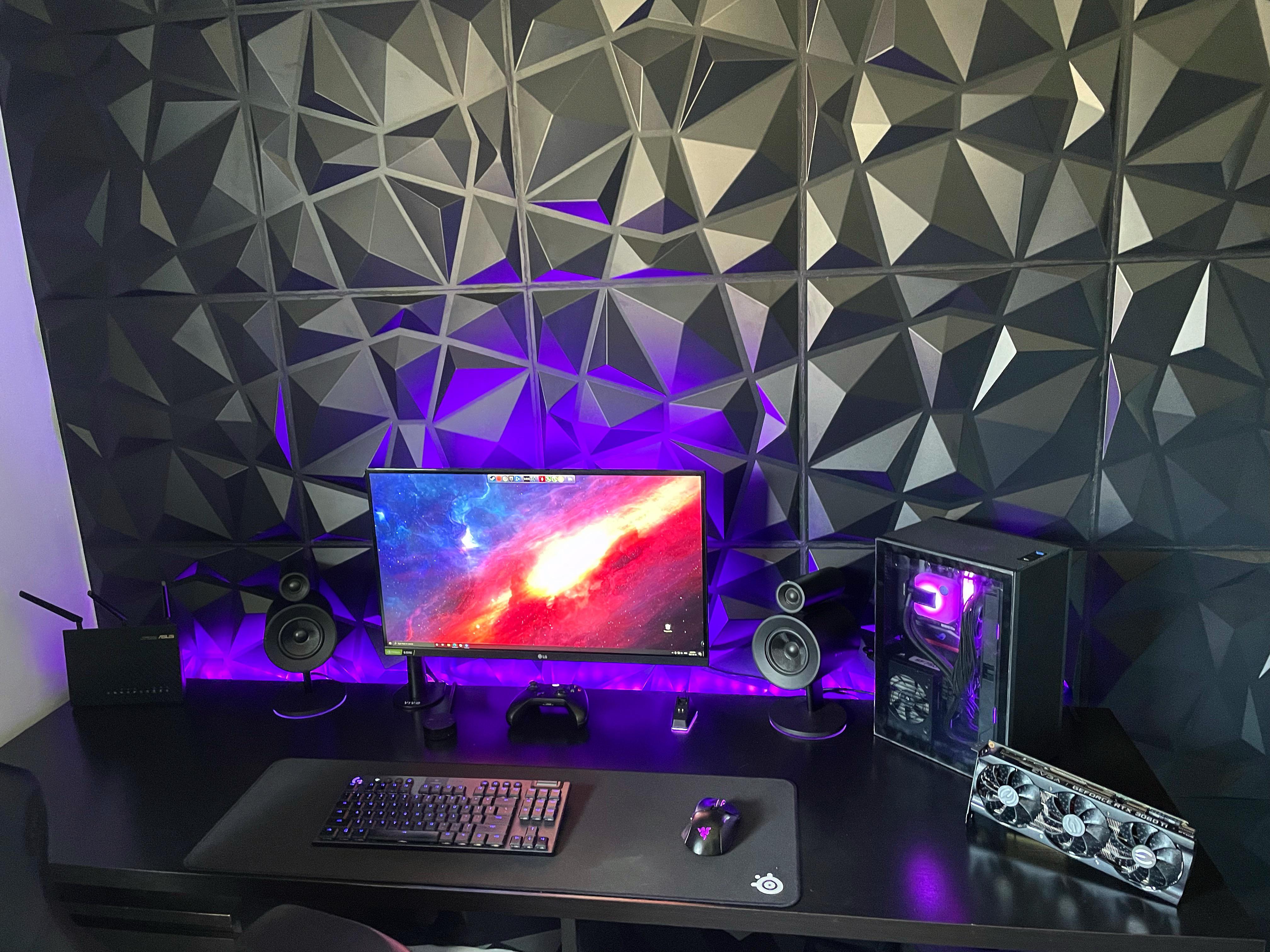 My current battlestation | Scrolller