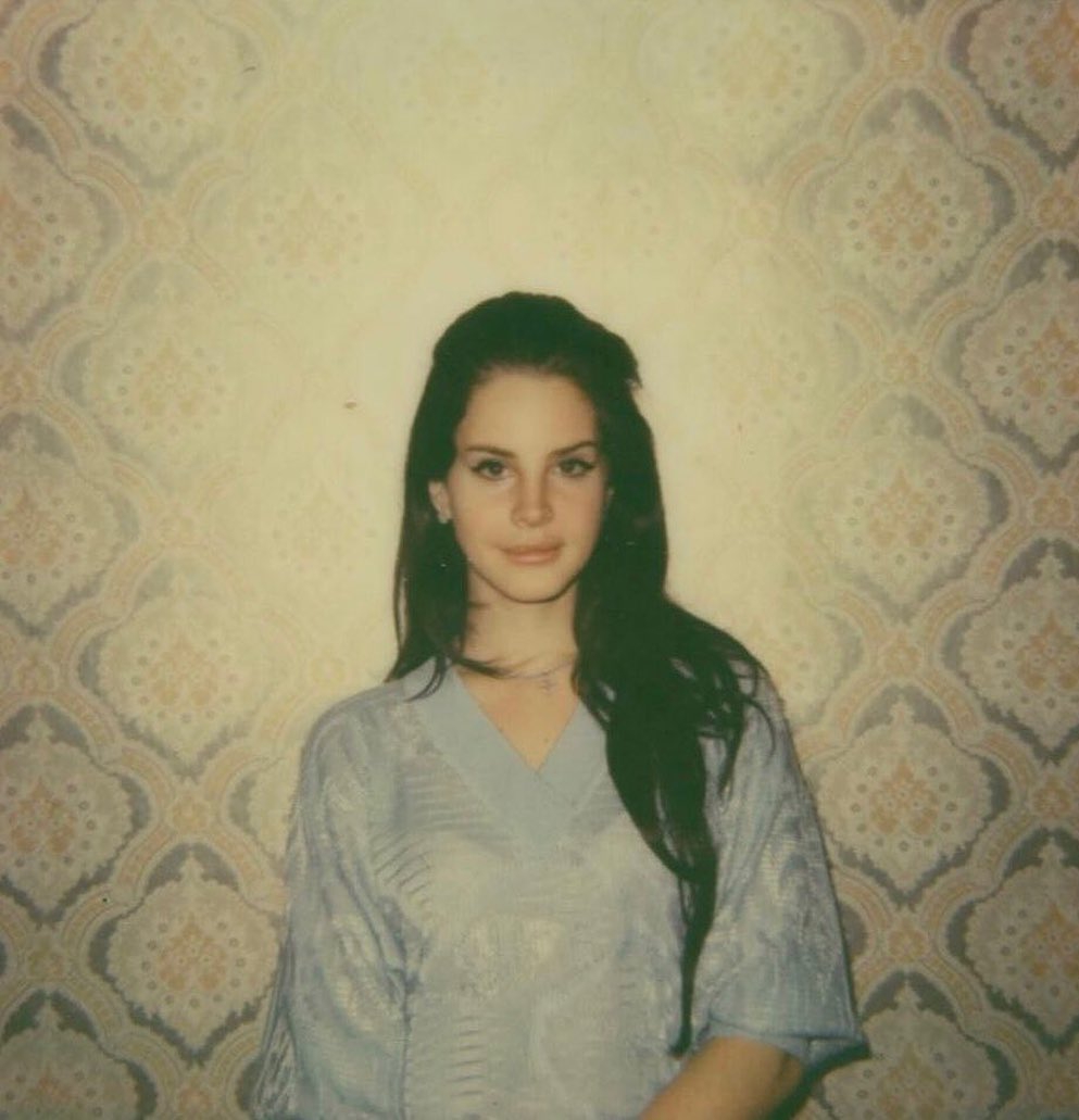 My current phone wallpaper | Scrolller