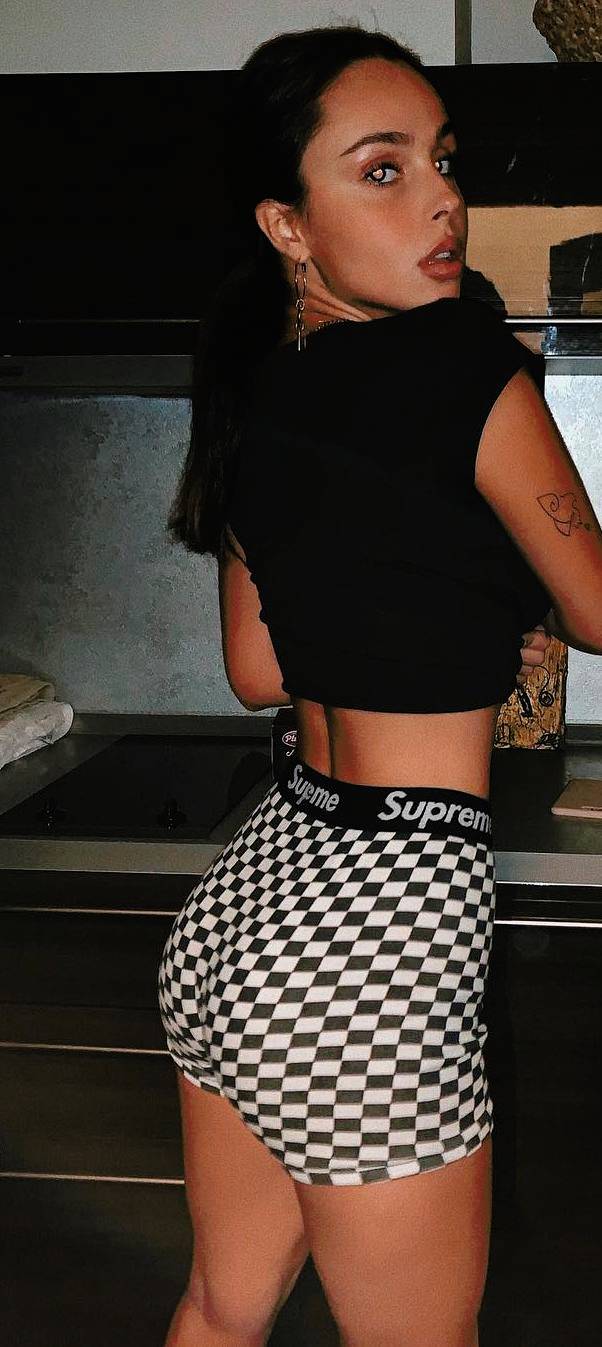 My cute sister | Scrolller