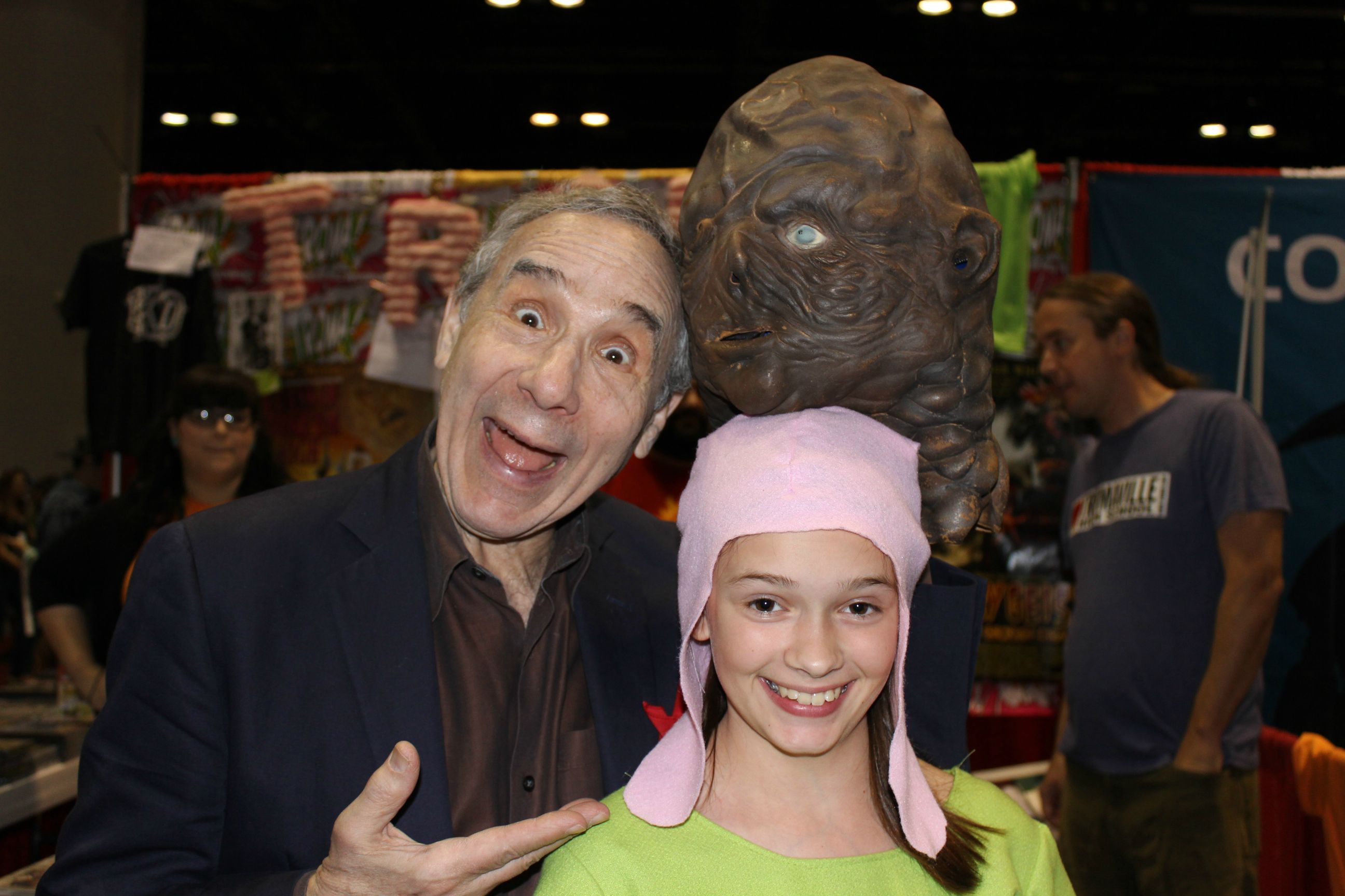 My daughter with Mr. Kaufman | Scrolller