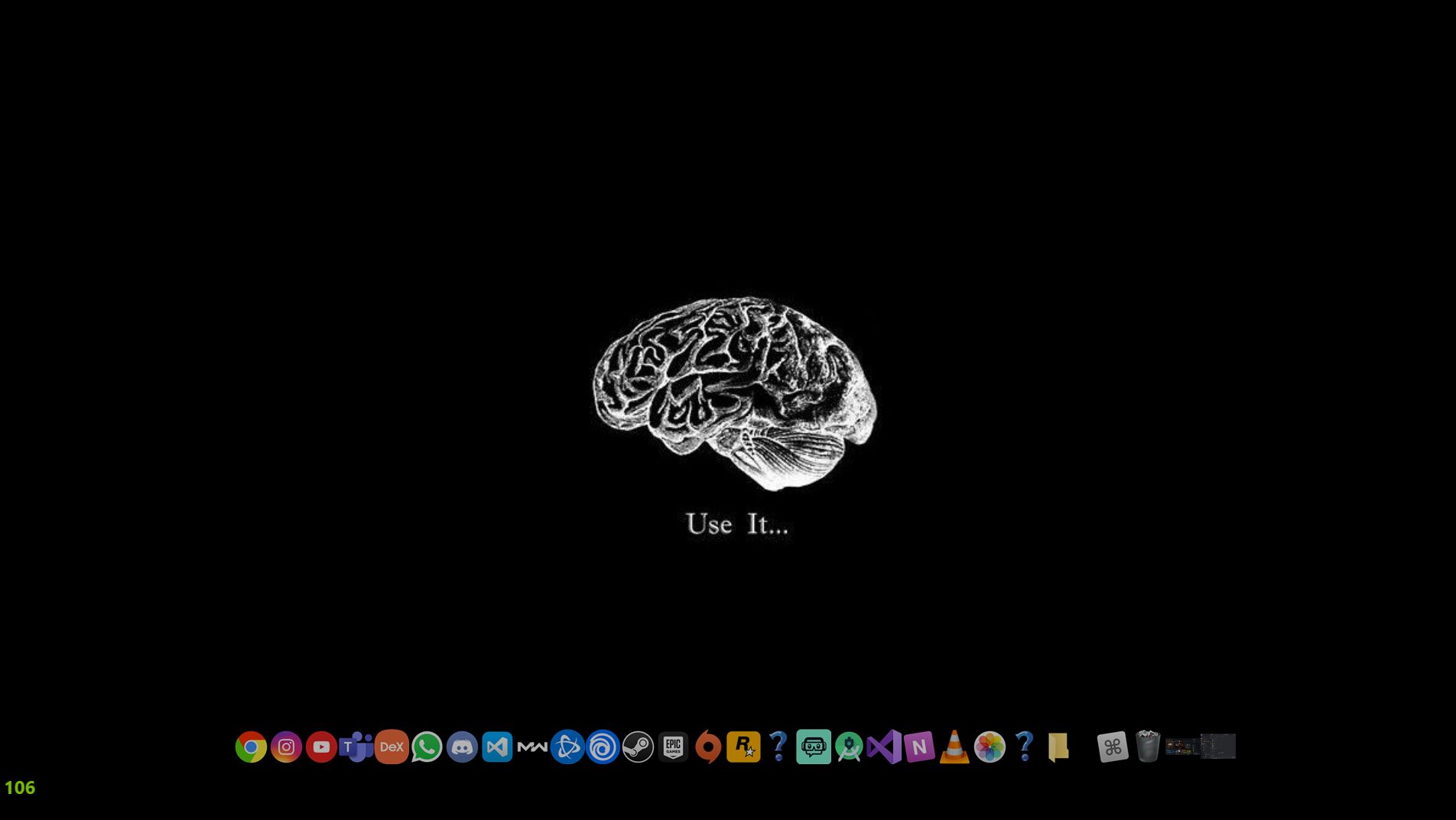 My desktop | Scrolller