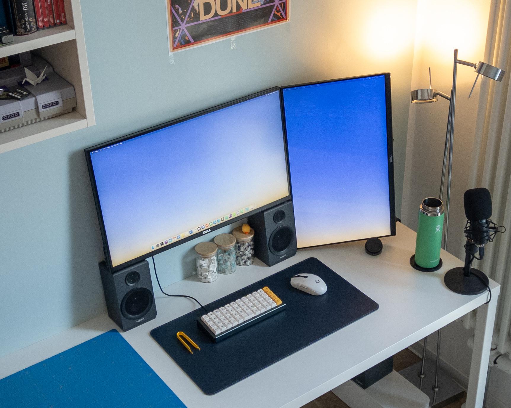 My Dorm Workspace | Scrolller