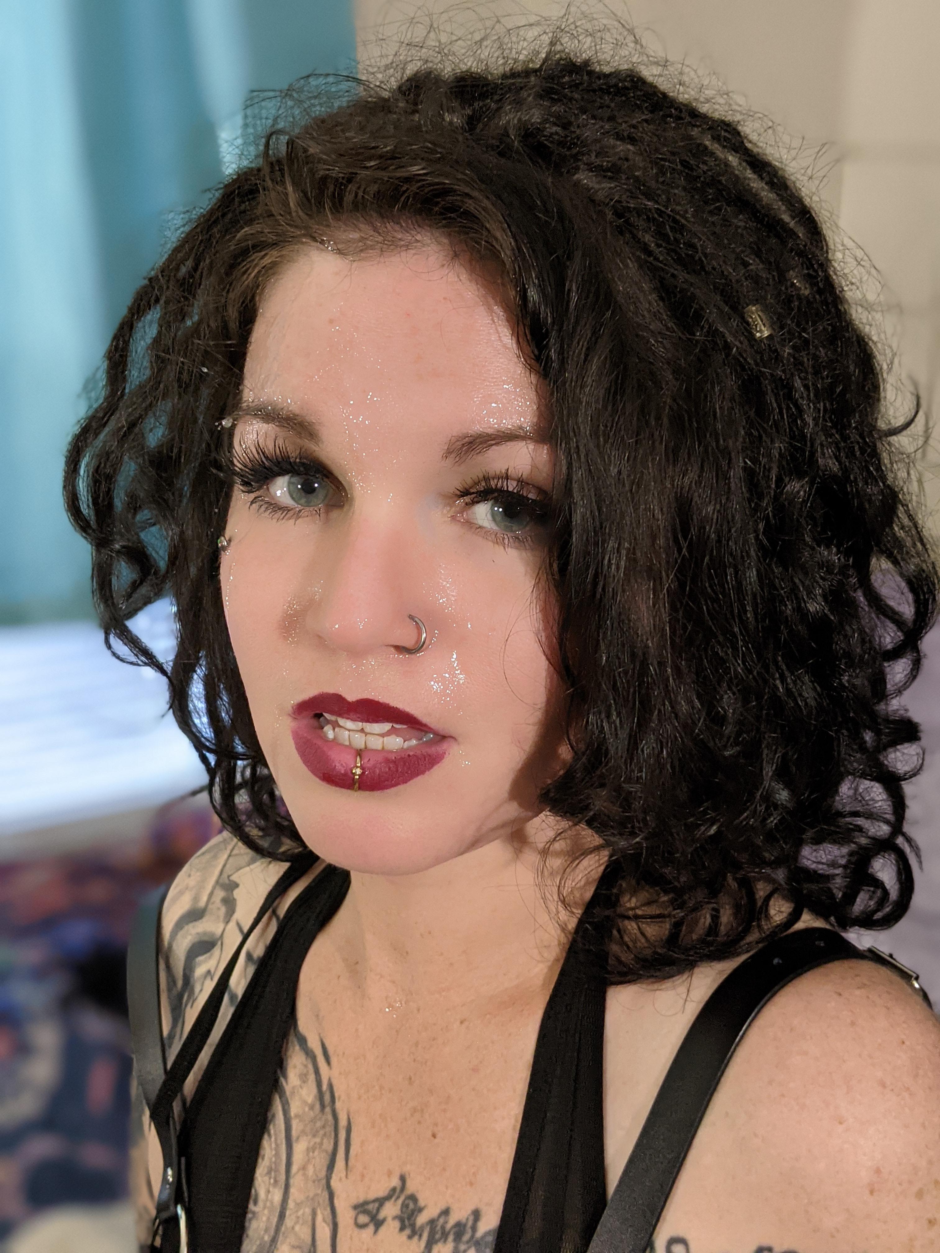 I love picturing how any men are looking at this and picturing me getting my face covered in cum ...