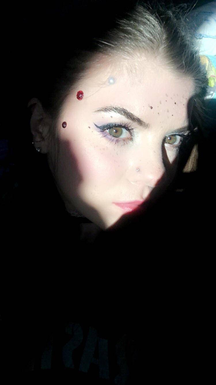 My eyes turn emerald green in the sun | Scrolller