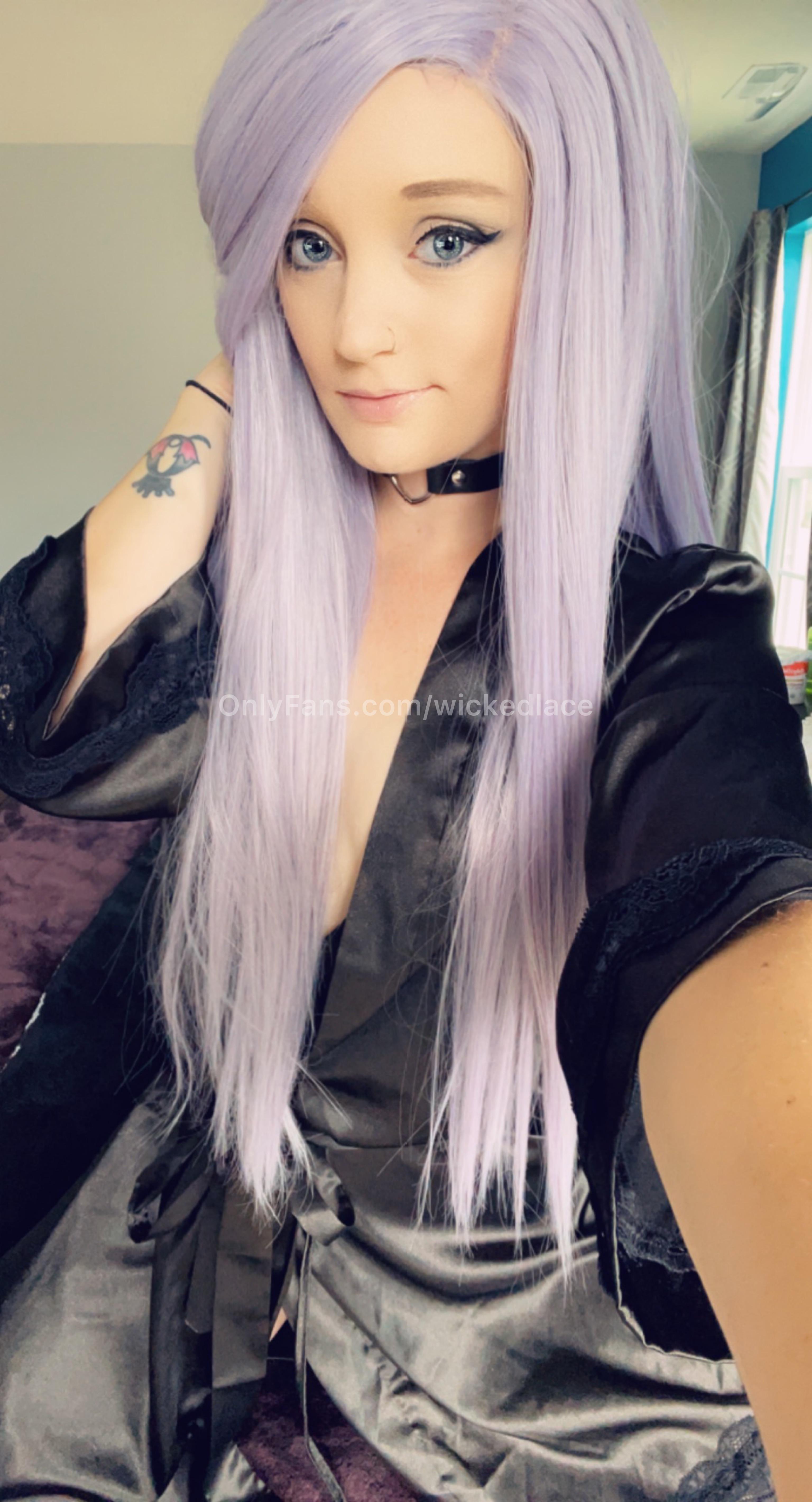 My favorite silky robe 🖤 | Scrolller