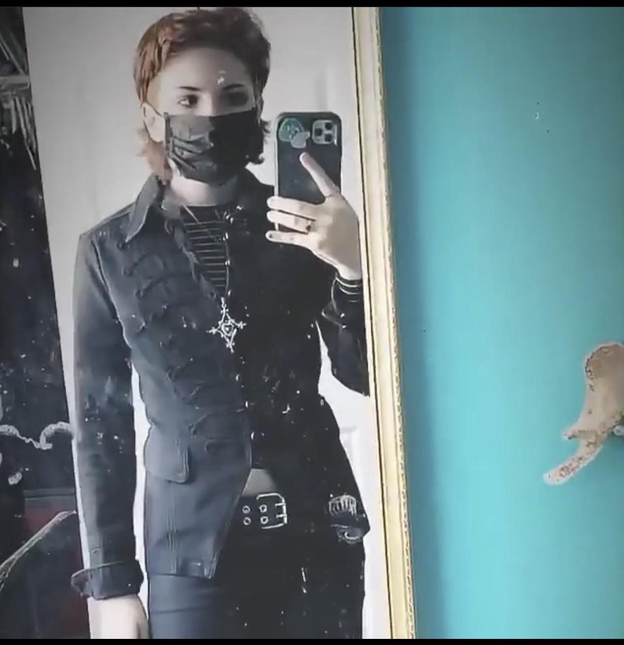 my favorite tripp jacket:3 | Scrolller