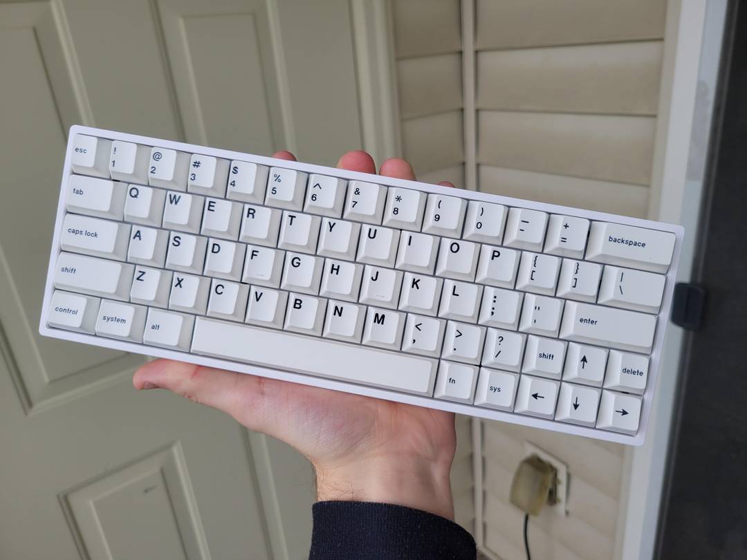 My first custom | GMK Hennessey | Everglide Dark Jade Black | GK64X | Scrolller