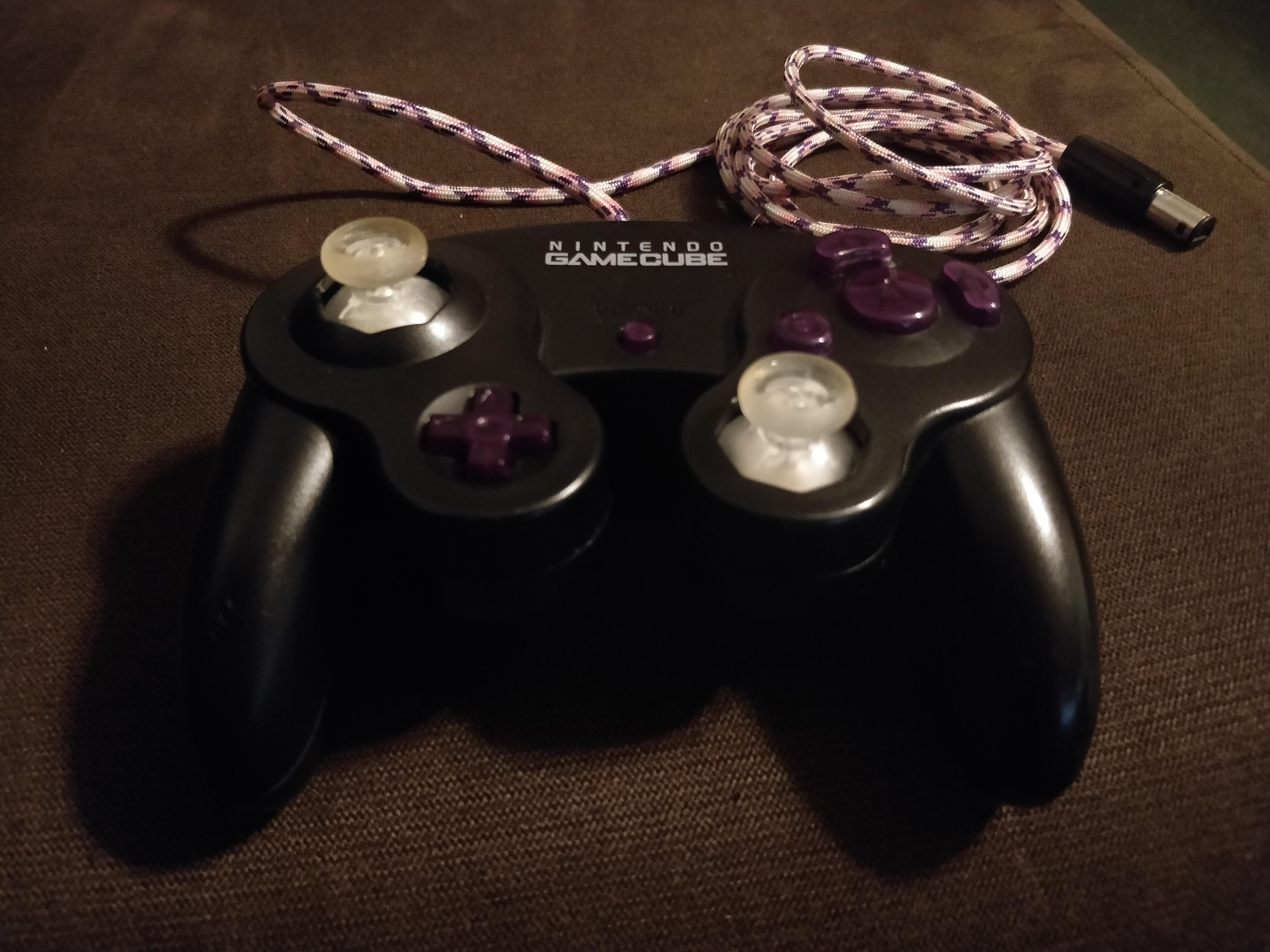 My First DIY Custom GameCube Controller | Scrolller