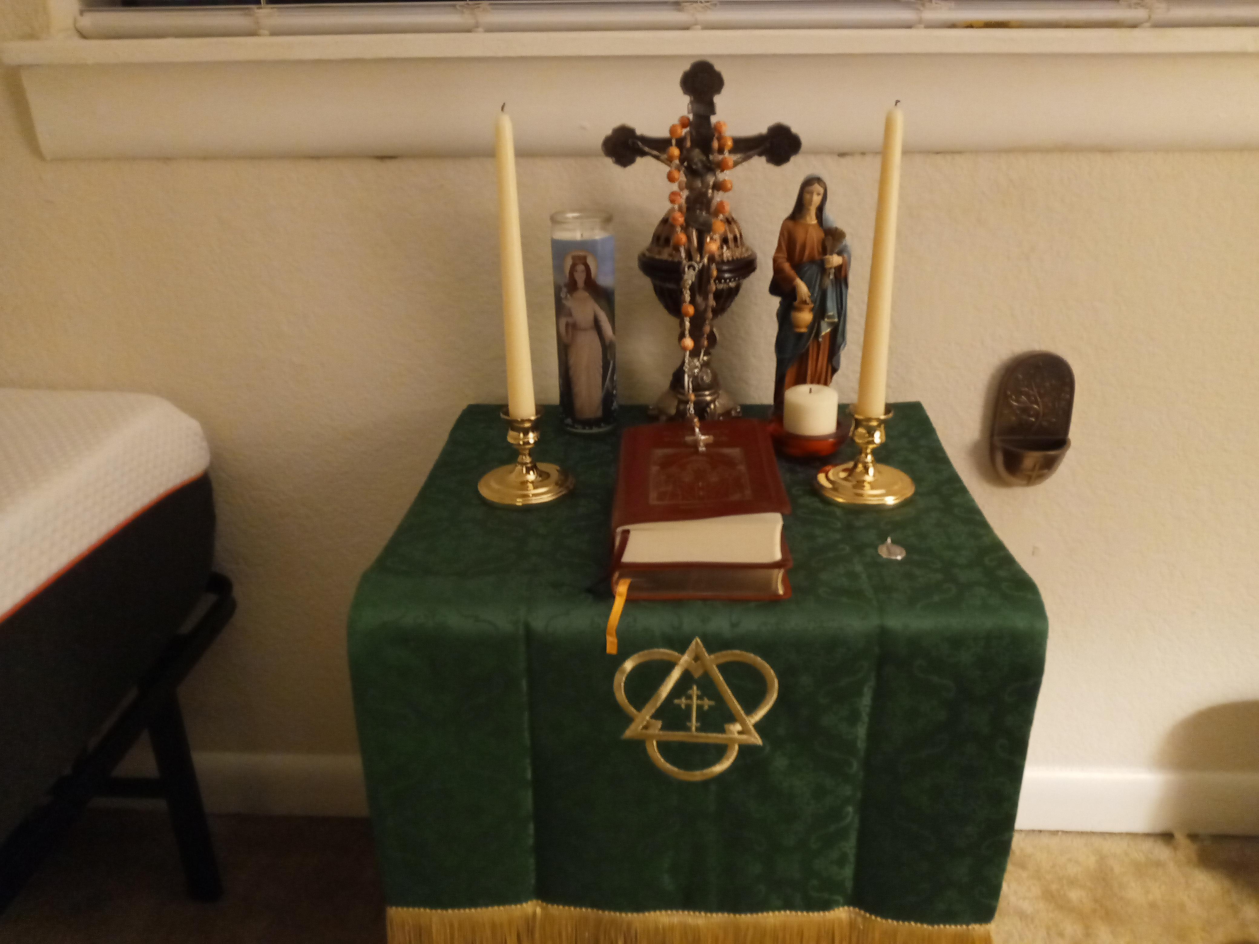 My First Home Altar!! | Scrolller