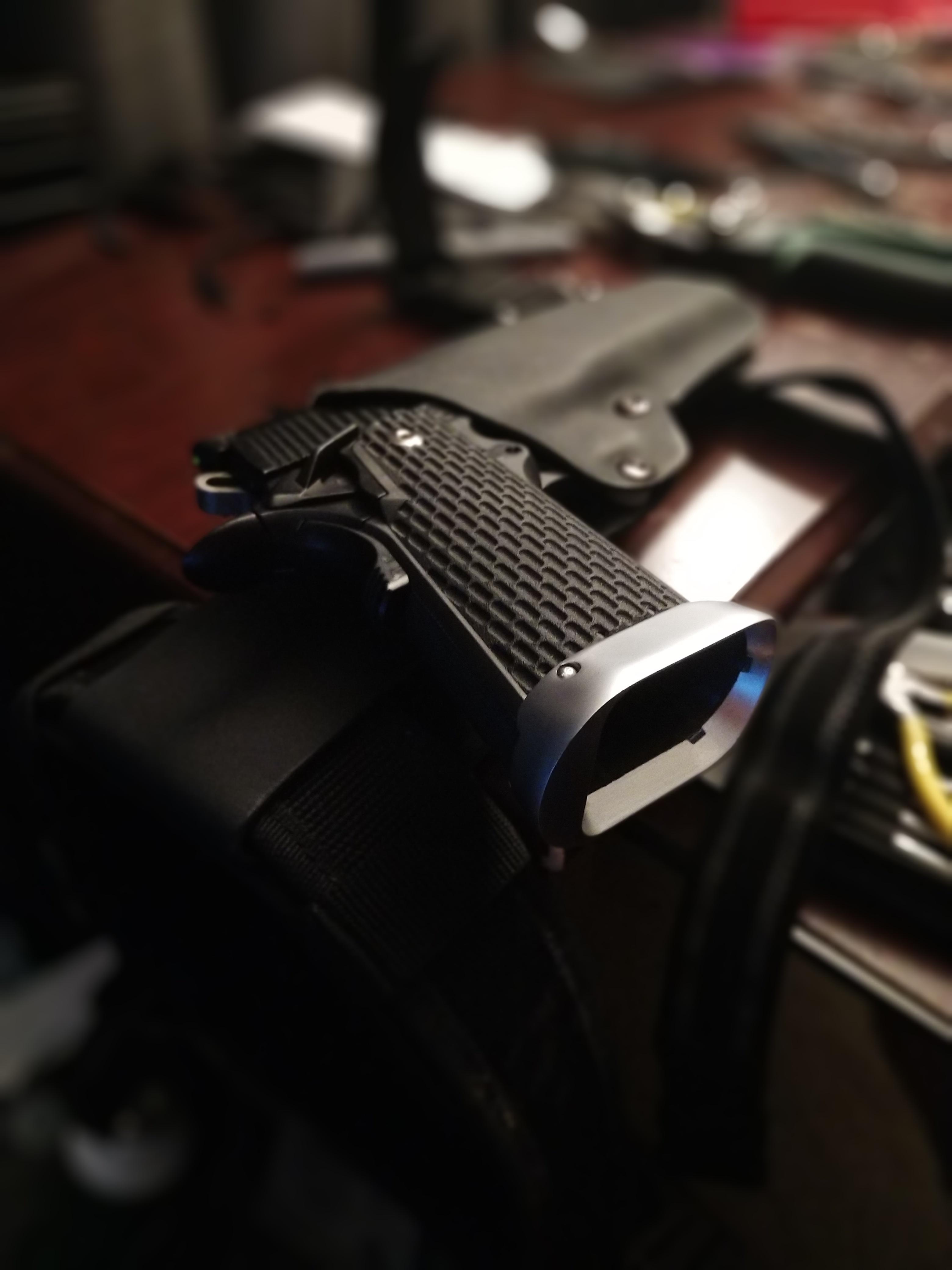 My first kydex holster! Now one for a Glock with a flashlight... | Scrolller