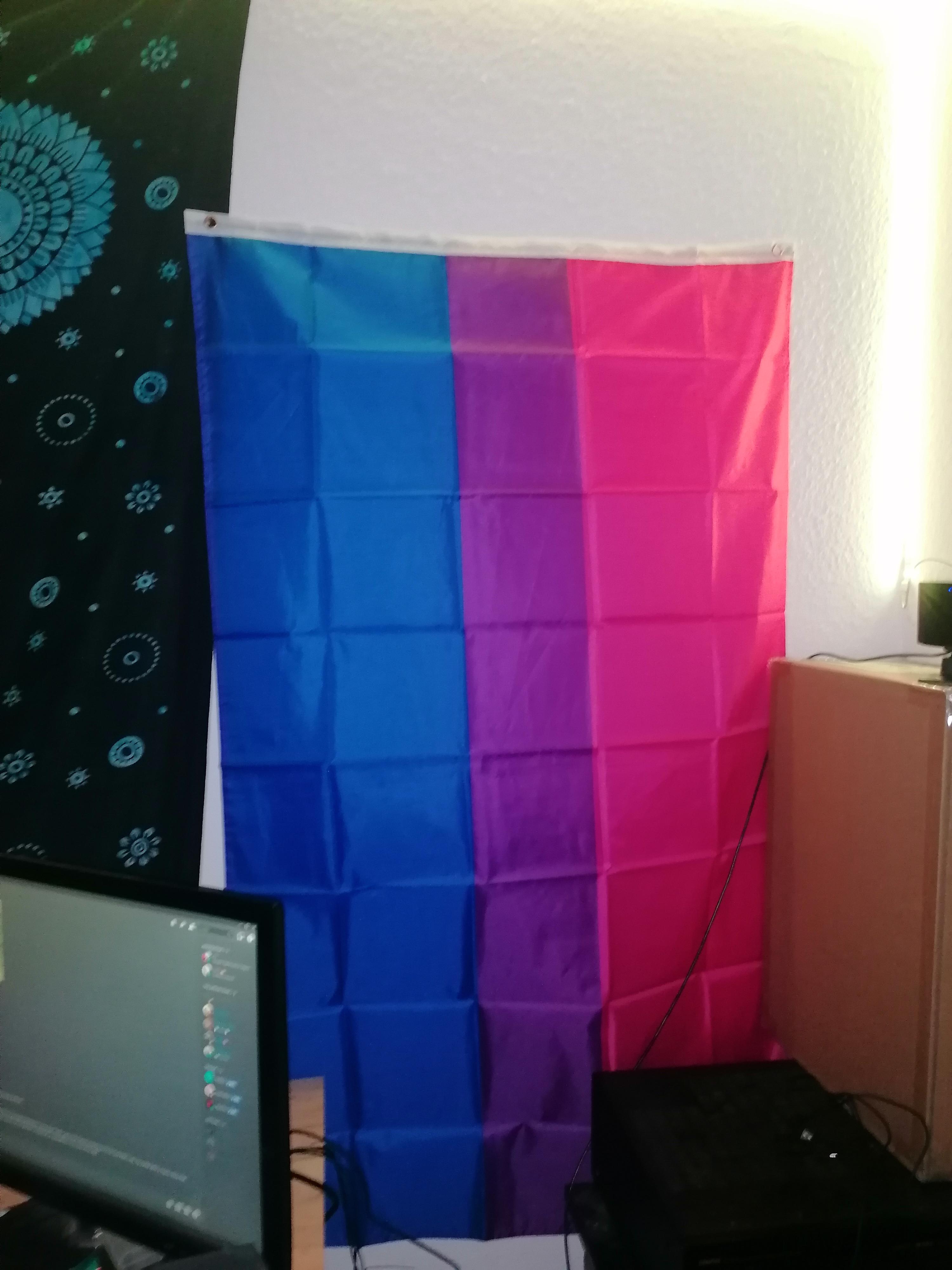 My flag has arrived | Scrolller