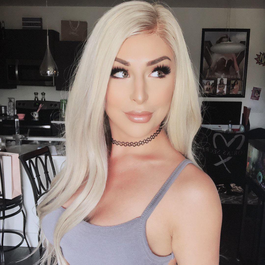 My girlfriend Chanel Santini (I wish) | Scrolller