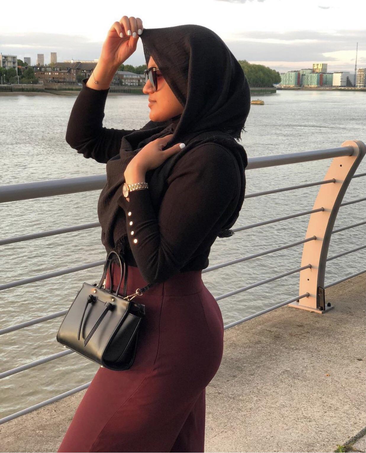 My Gorgeous Cousin ️😍 ️ Scrolller