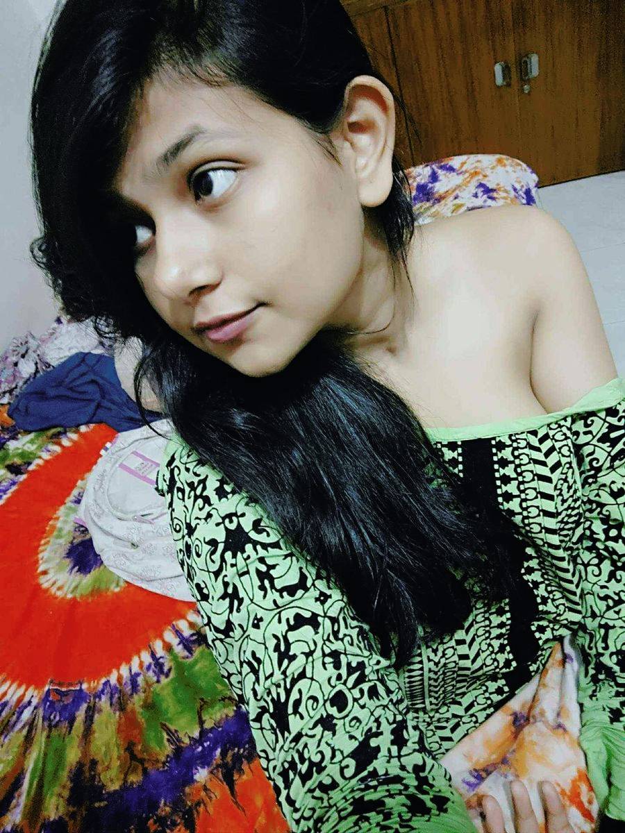 my hot sis🥵 | Scrolller