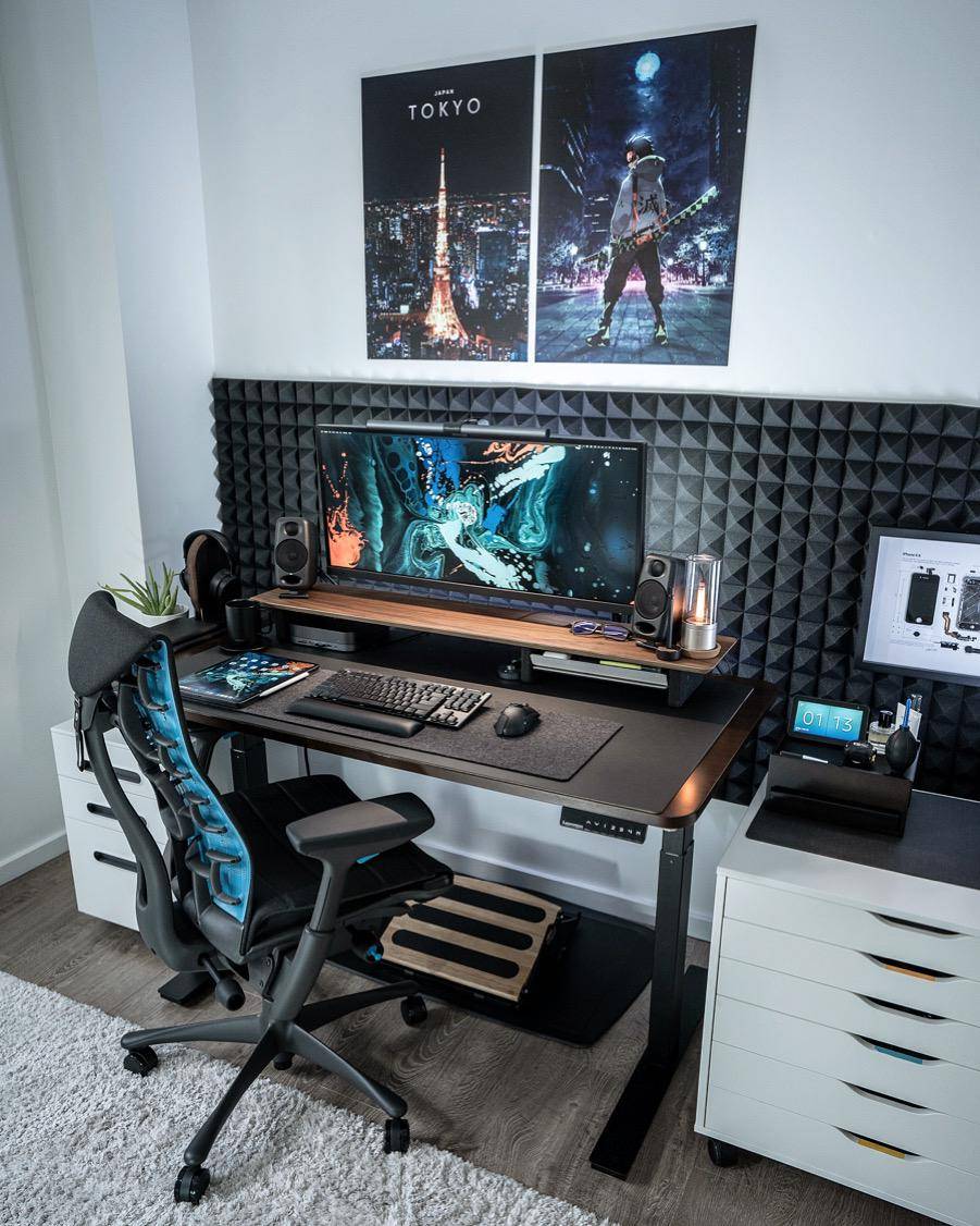 My little Desk Setup for Video Editing & Gaming 🤓 | Scrolller