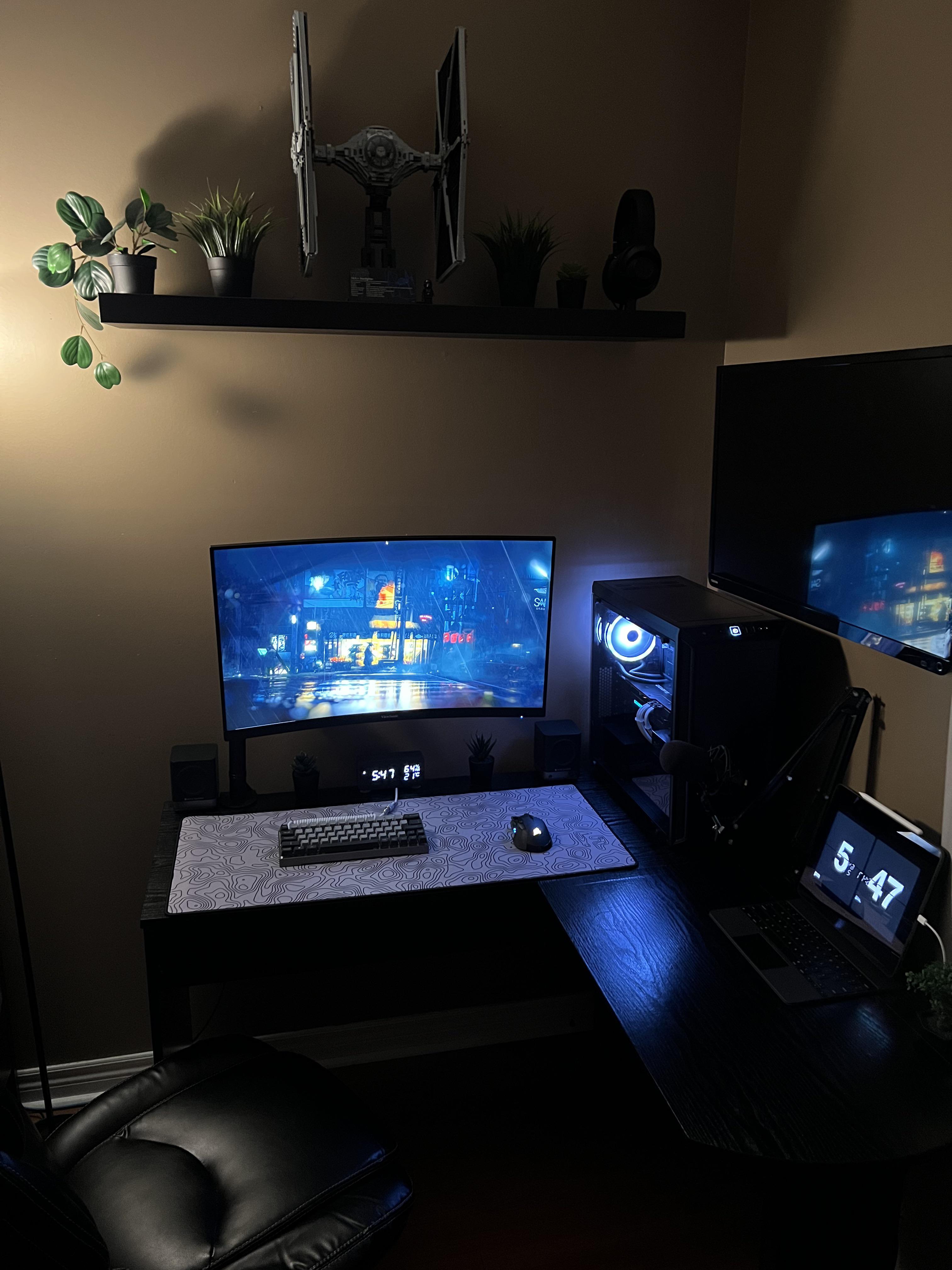 My little gaming corner | Scrolller