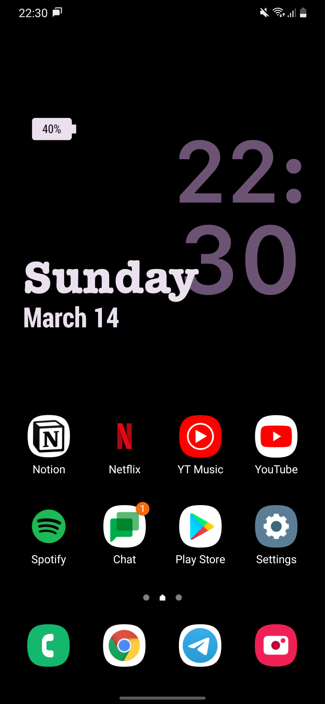 My minimalistic home screen setup | Scrolller