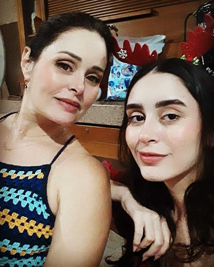 My momma and sister. blowjob queens | Scrolller