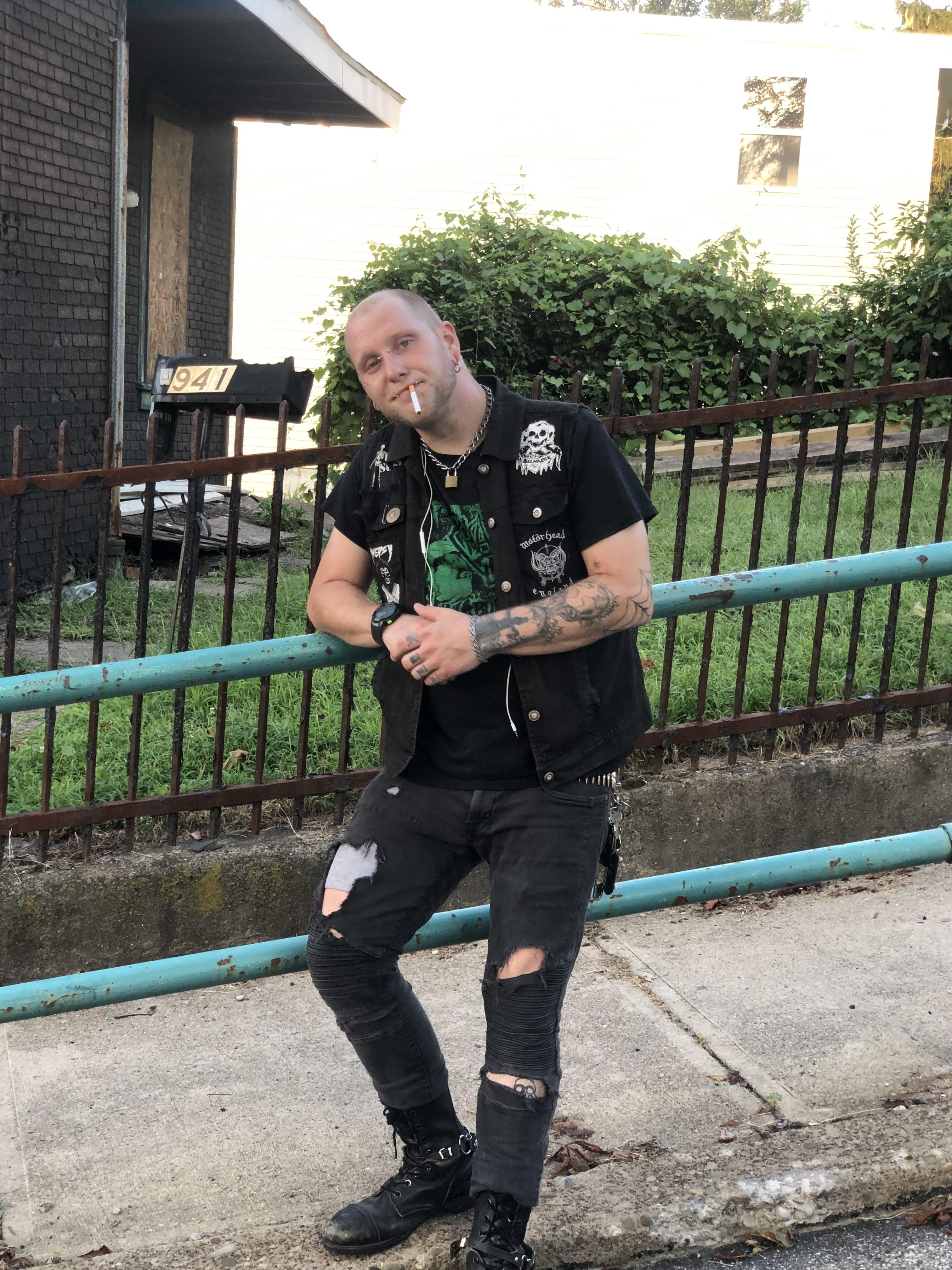 My neighbor | Scrolller