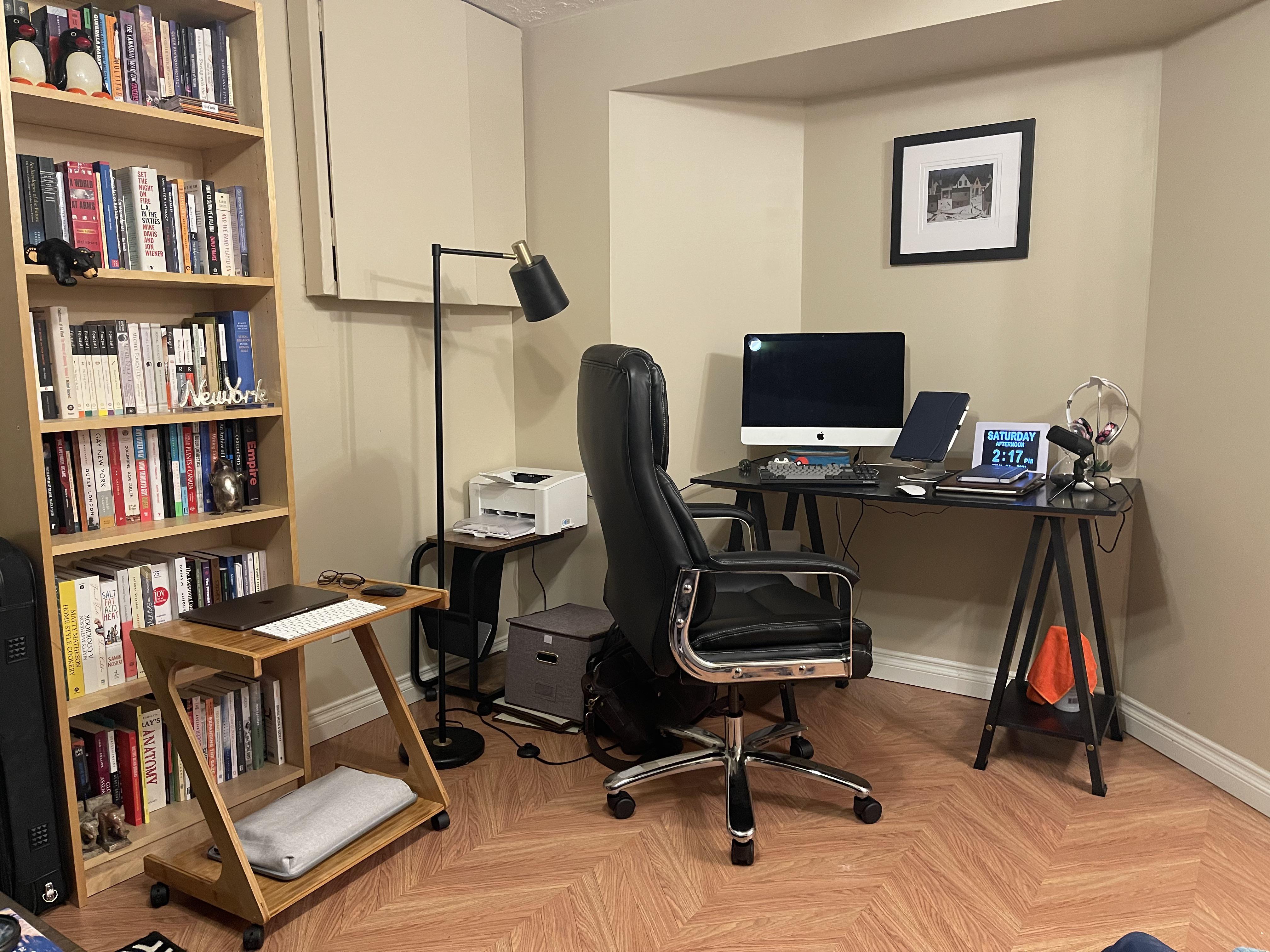 My office | Scrolller
