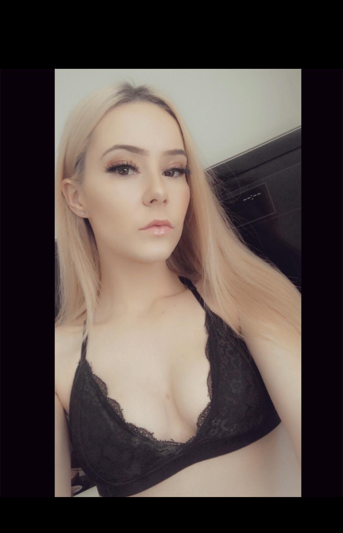 My page is for Adult Content and for promiscuous photos, videos, and more! 😍😉I also provide ...