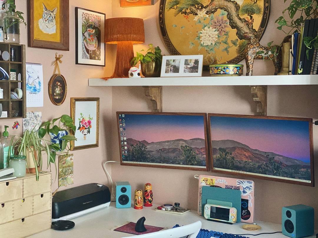 My redesigned workspace! | Scrolller