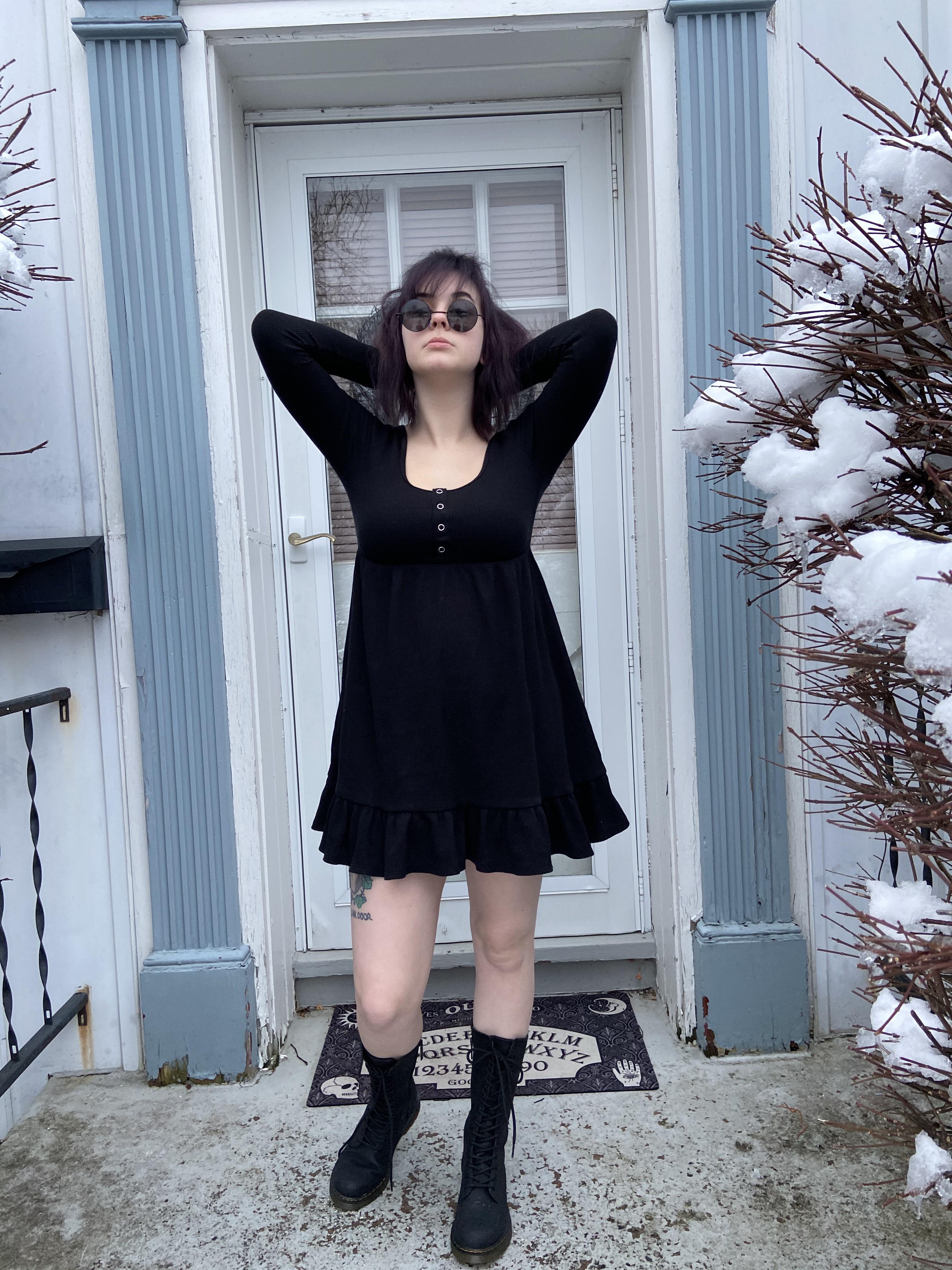 My simple goth mom style. | Scrolller
