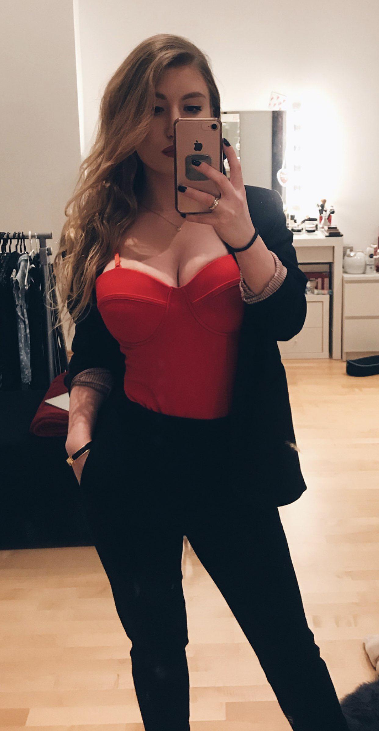 My sister blows me everyday | Scrolller