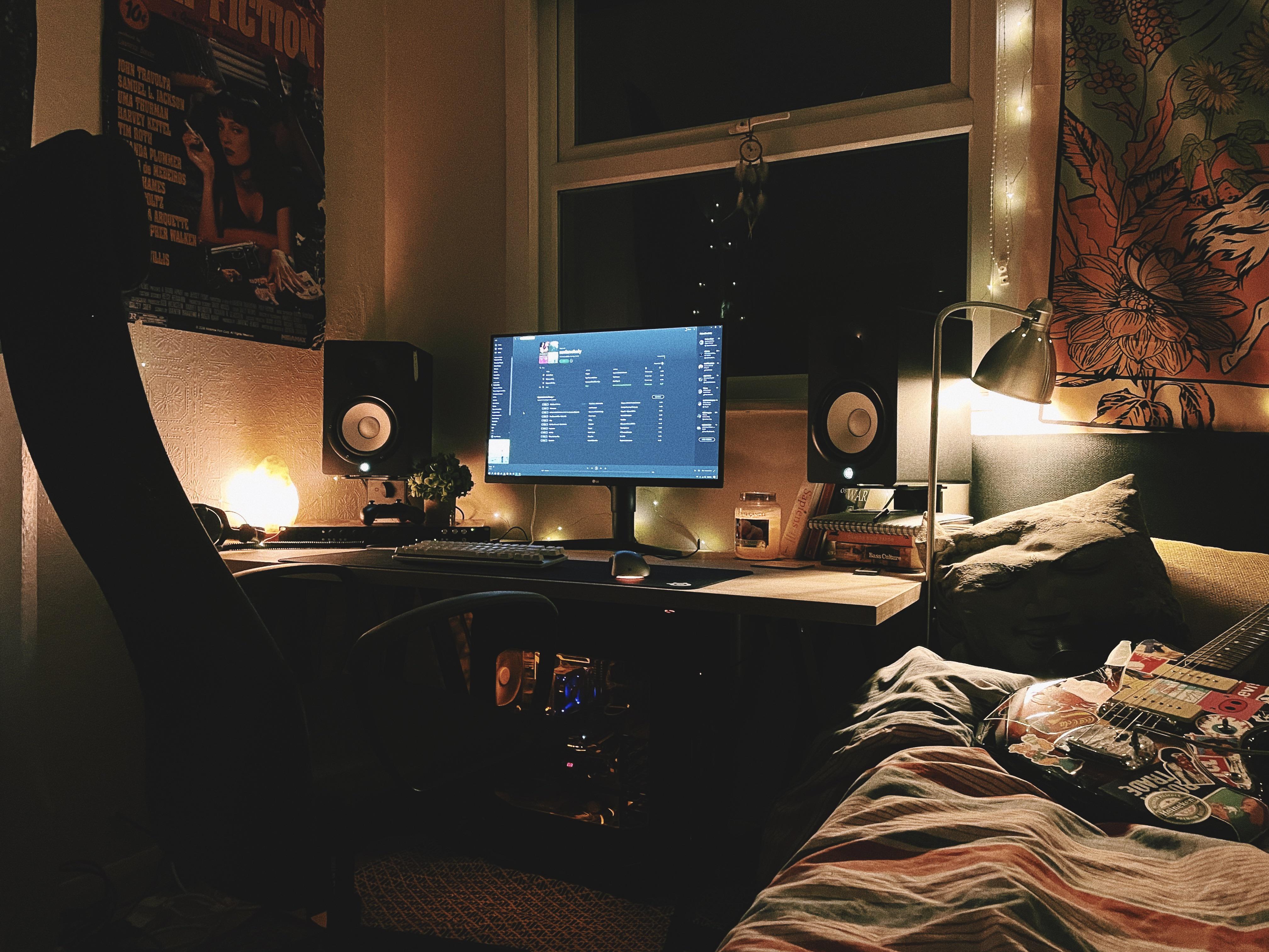 My student recording/gaming setup | Scrolller