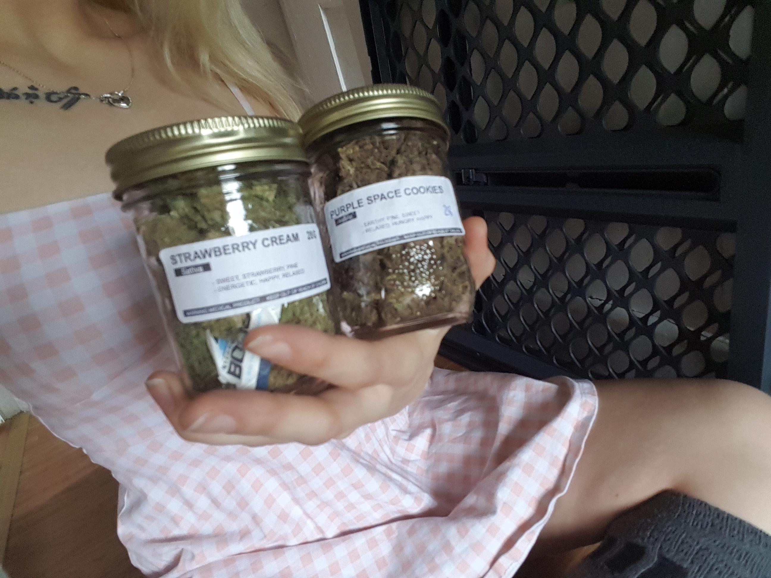 my two favourite strains right now 💖 | Scrolller