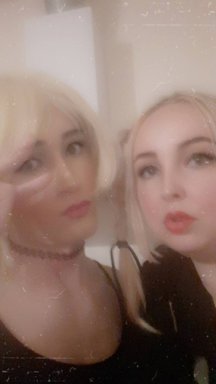 My wife helped me with my makeup | Scrolller