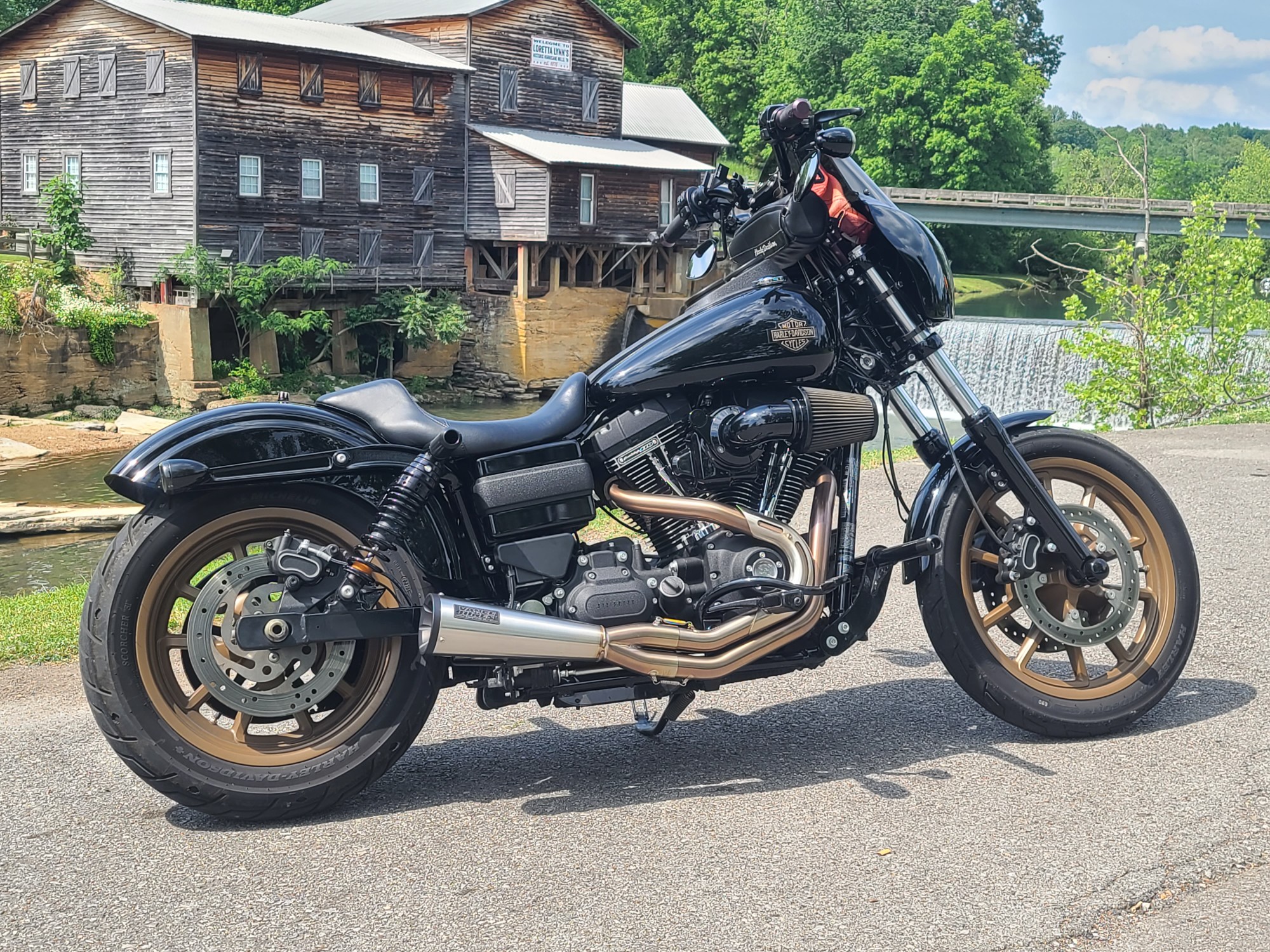 My wife's lowrider S | Scrolller