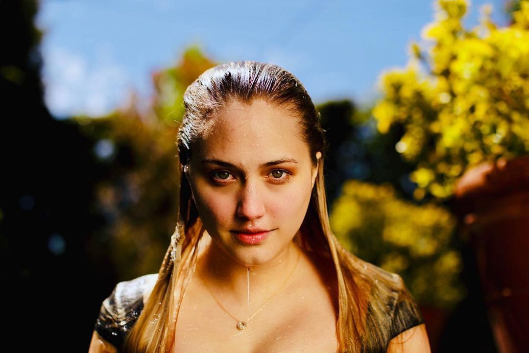 Naomi Kyle | Scrolller