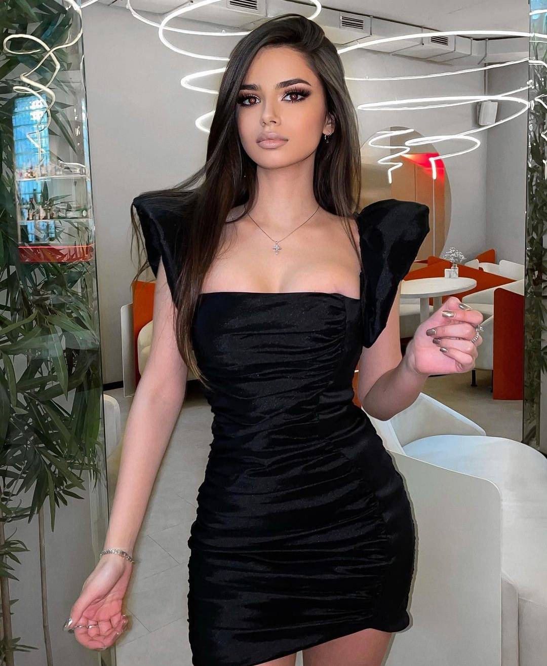 Nastya Titorenko Scrolller