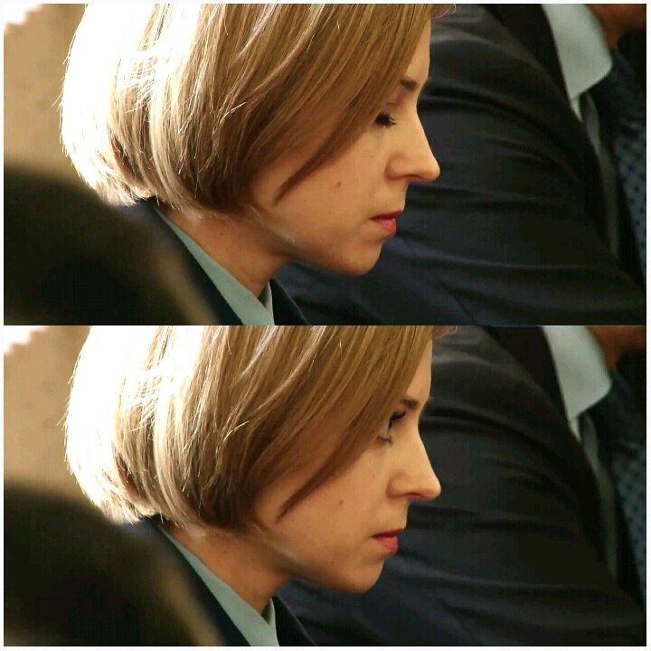 Natalia bored at a presentation | Scrolller