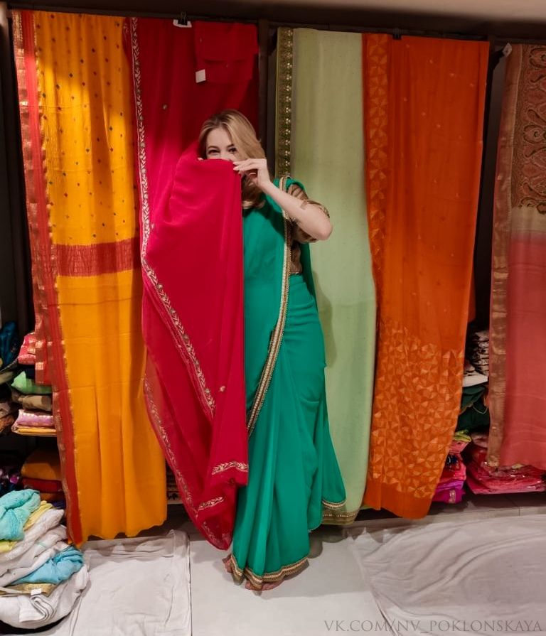 Natalia playing in India | Scrolller