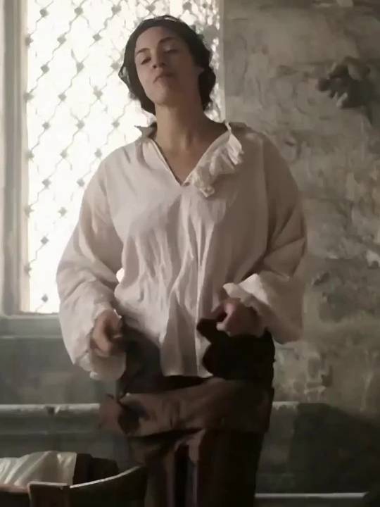 Natalie Madueño | Scrolller