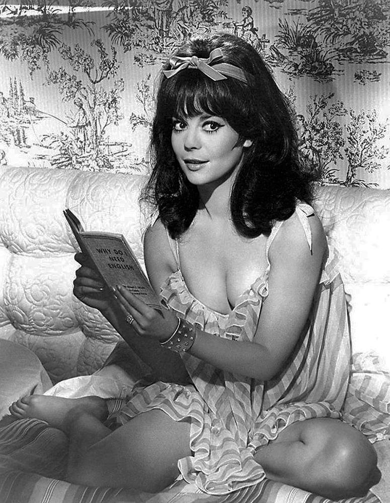 Natalie Wood, 1966 | Scrolller