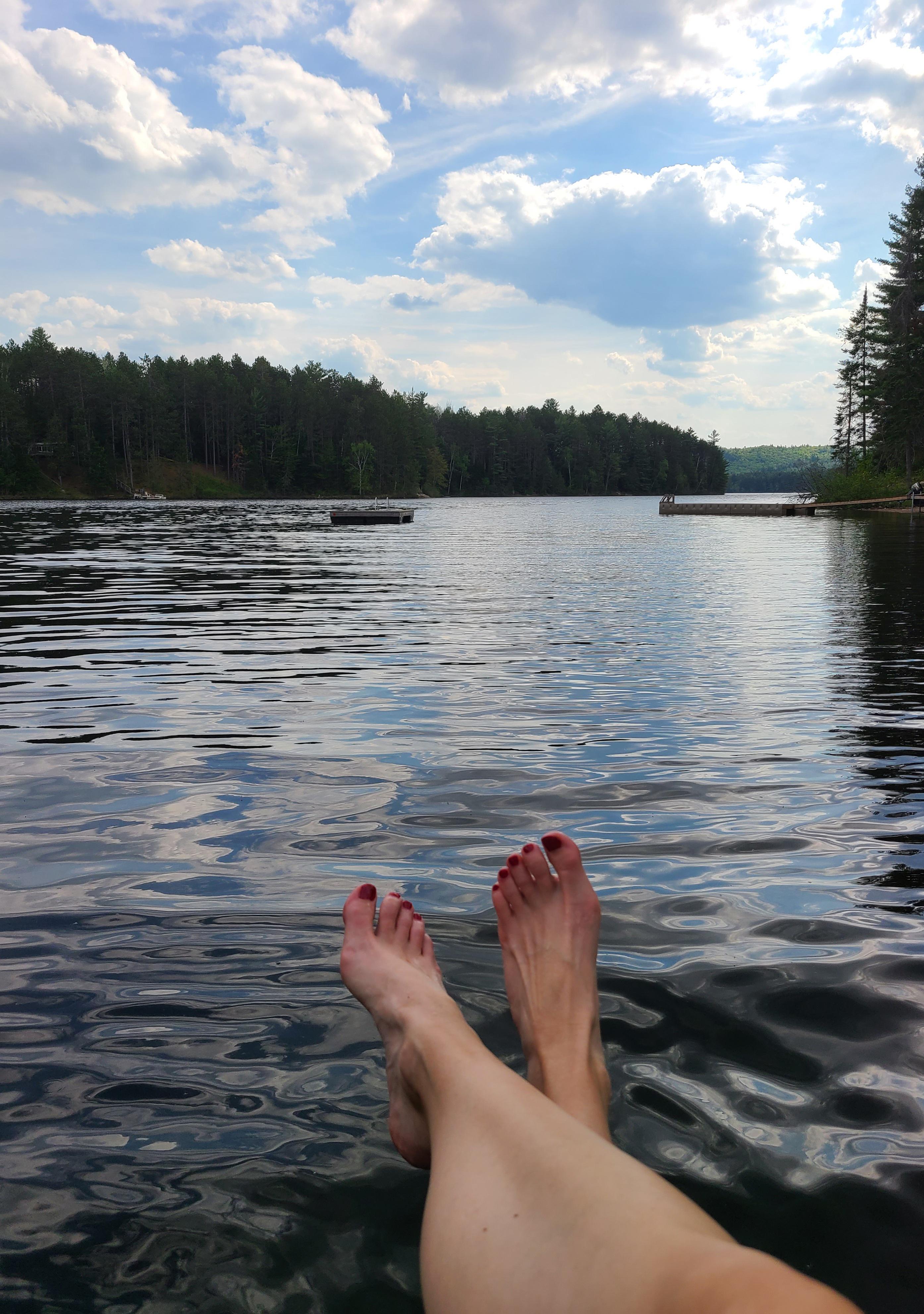 Nature ToesDay | Scrolller