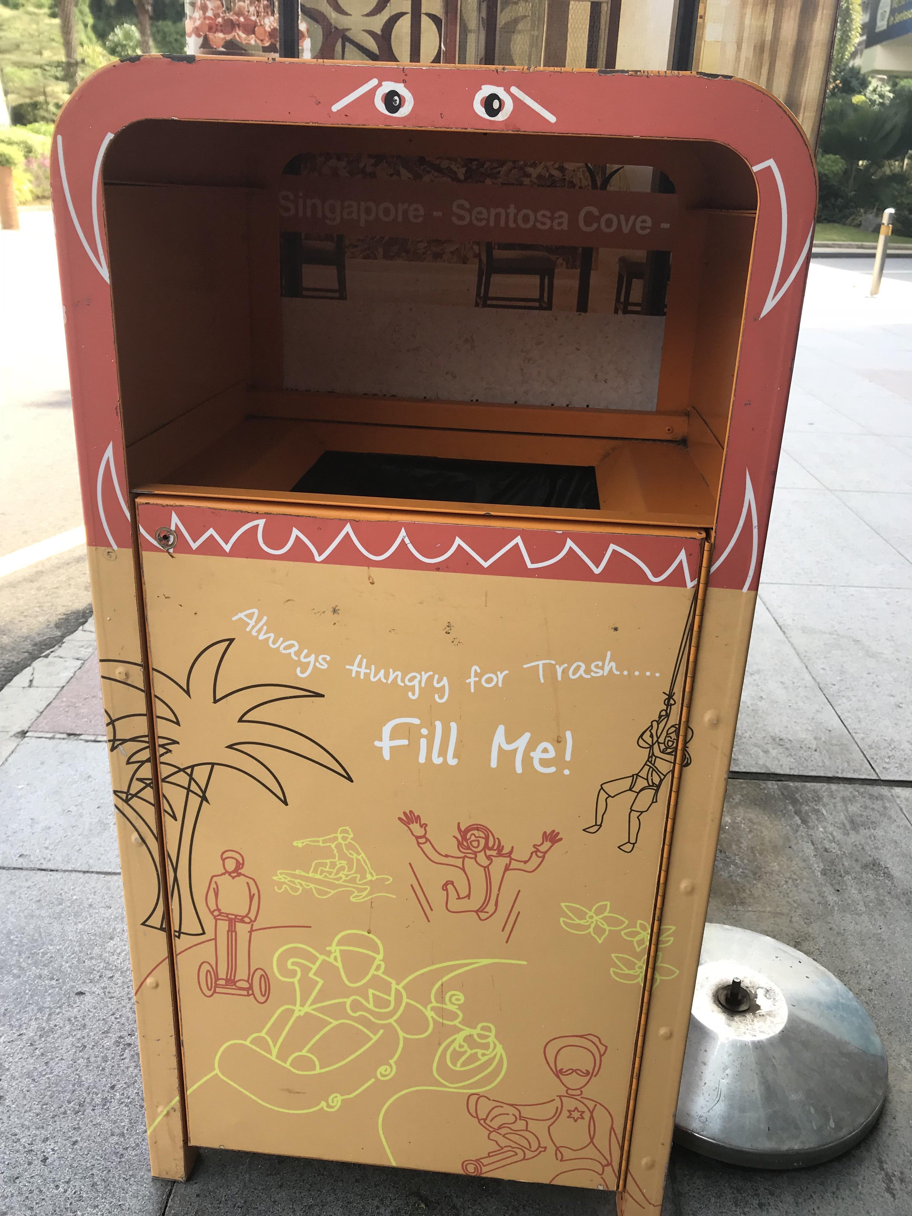 Naughty garbage bin | Scrolller