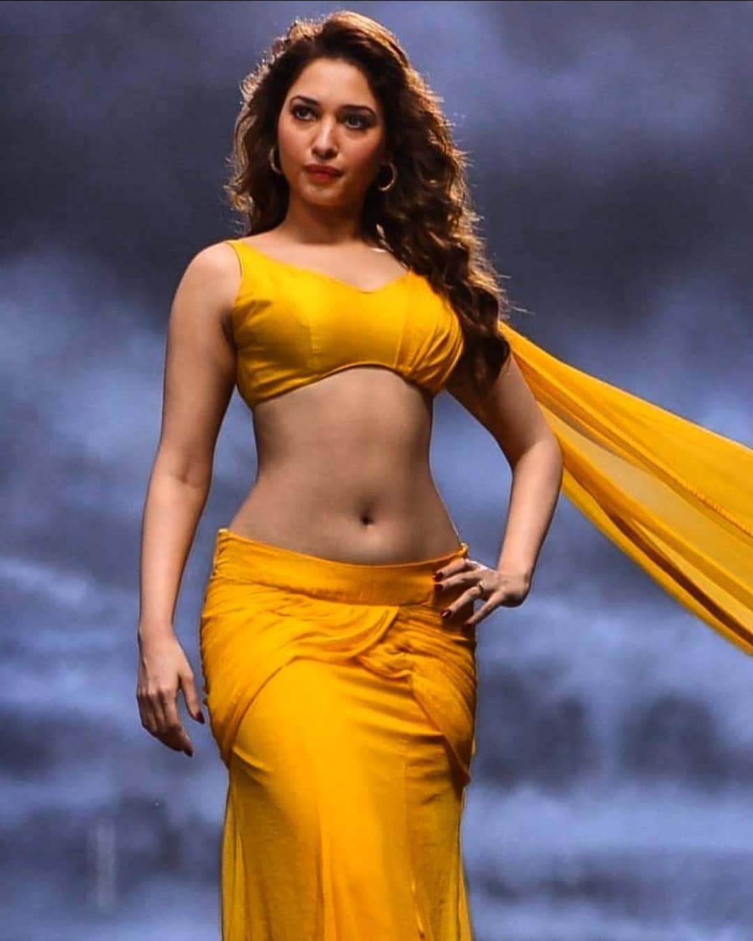 Navel Queen 🍆🔥🔥 | Scrolller