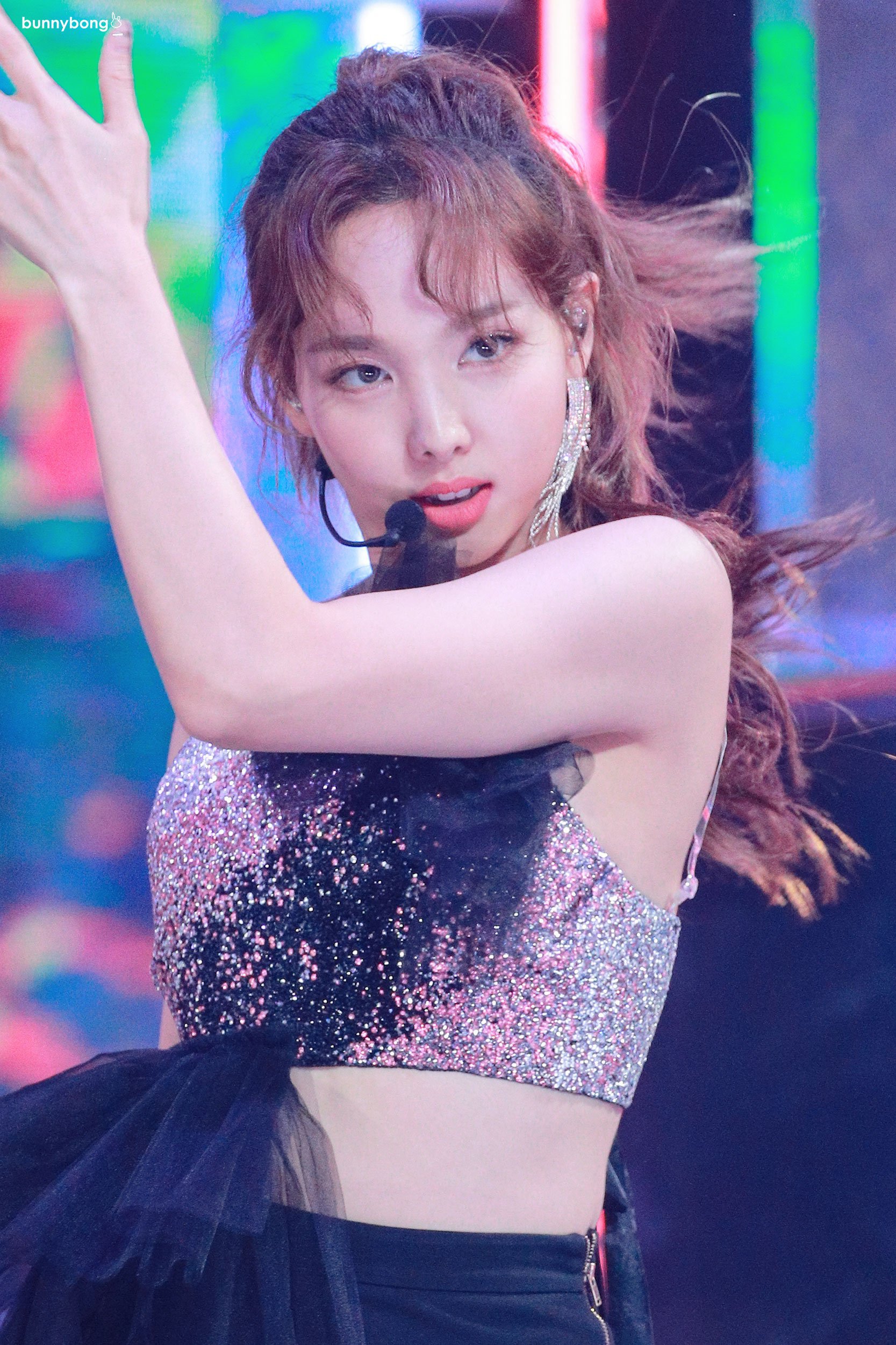 Nayeon | Scrolller
