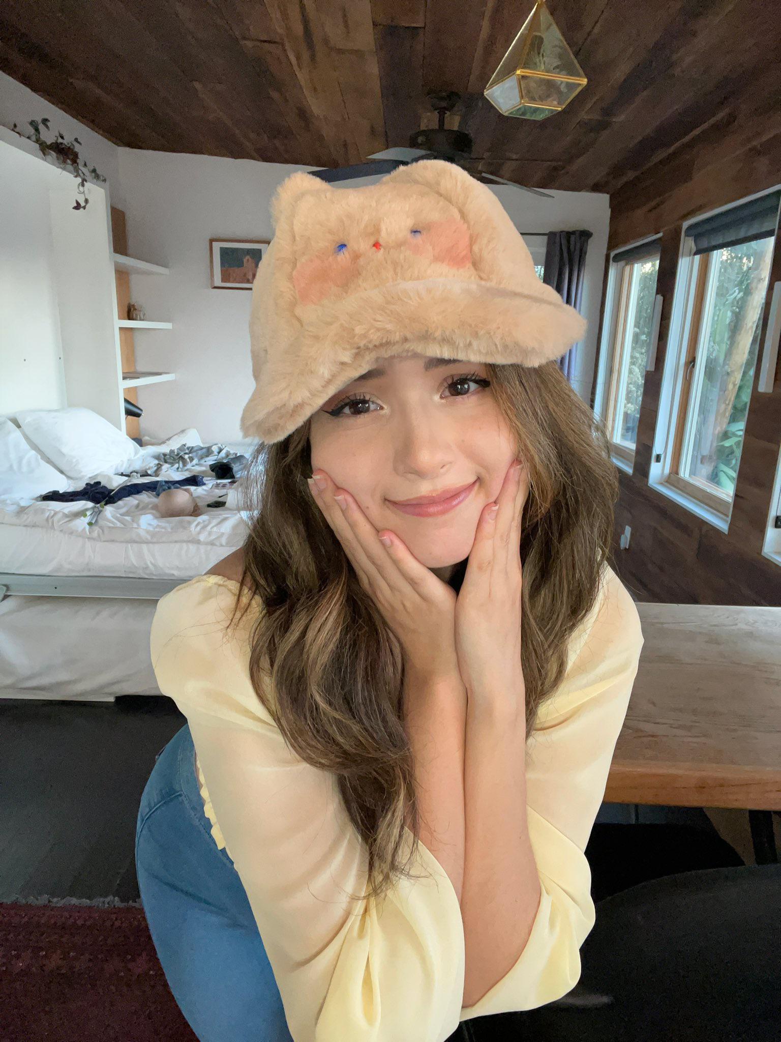 Need a bi bud to stroke to poki with | Scrolller