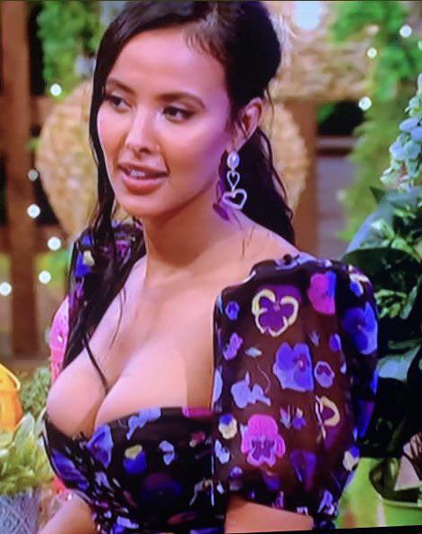 Need Maya Jama to sit on my face for hours | Scrolller