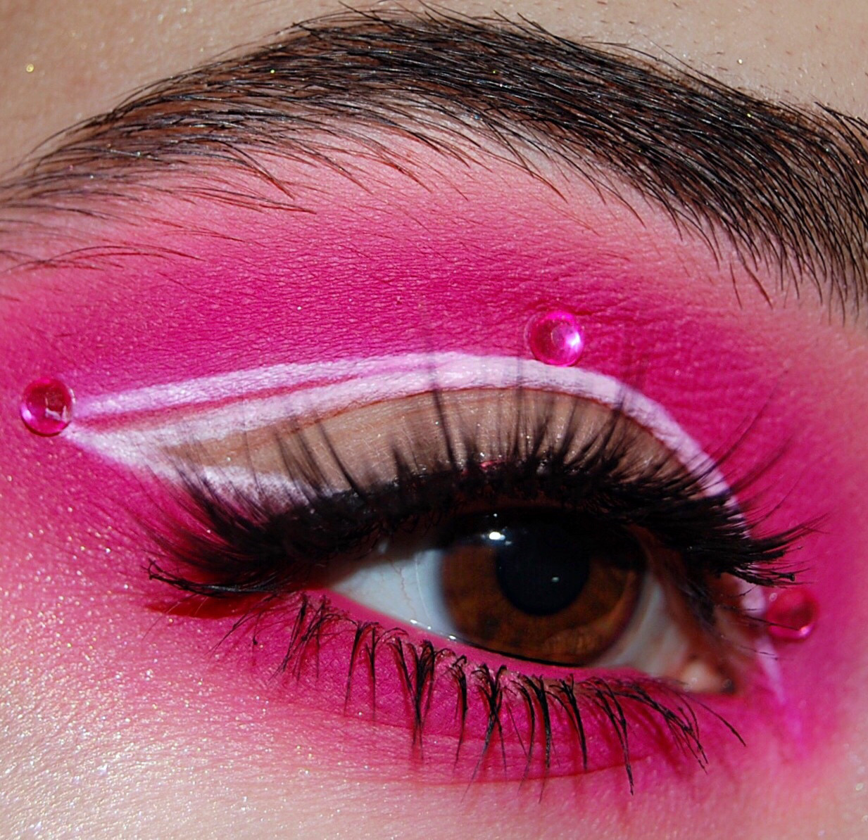 Negative space | Scrolller