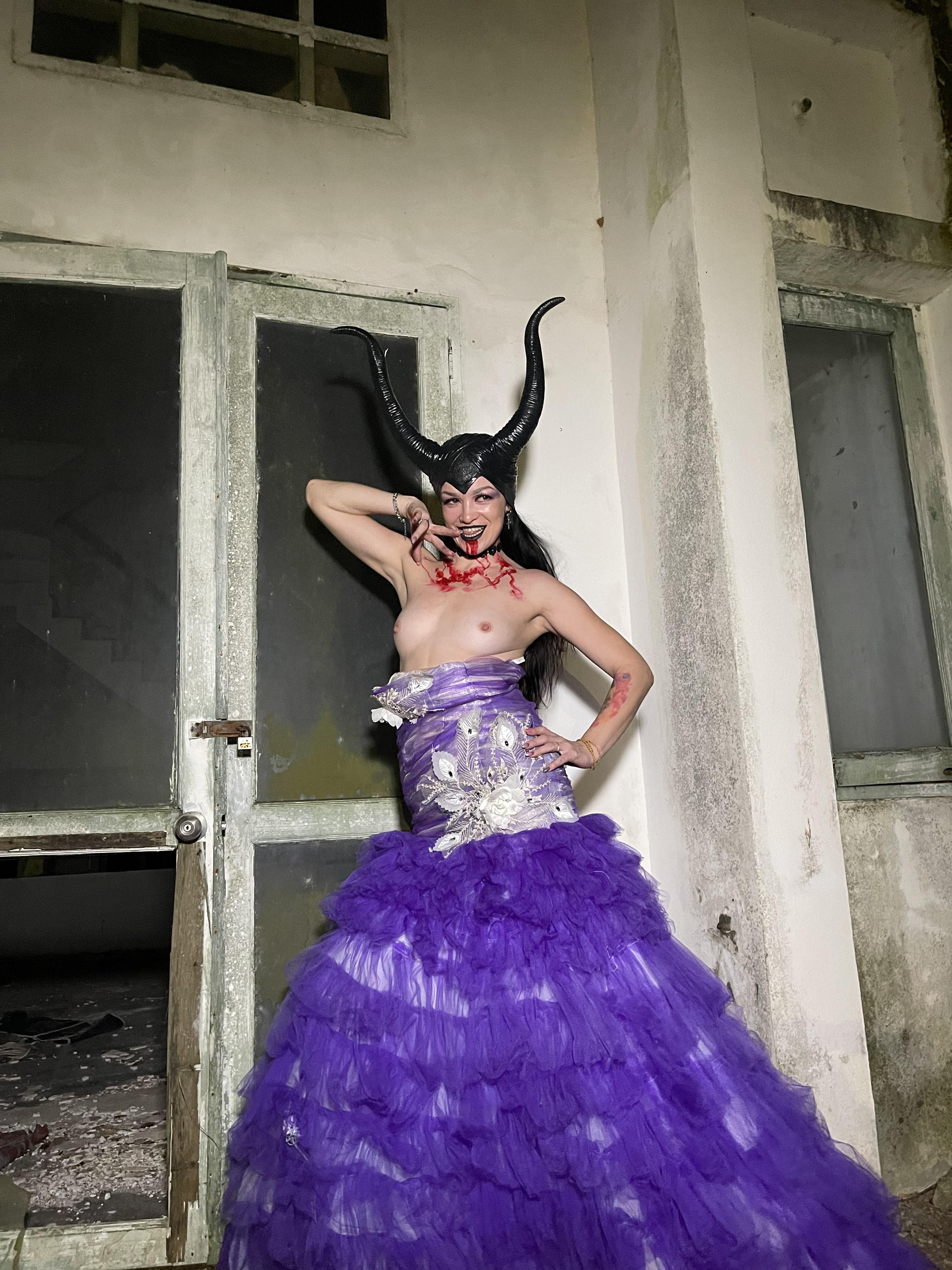 Neither love nor longing nor pity… ️ | Scrolller