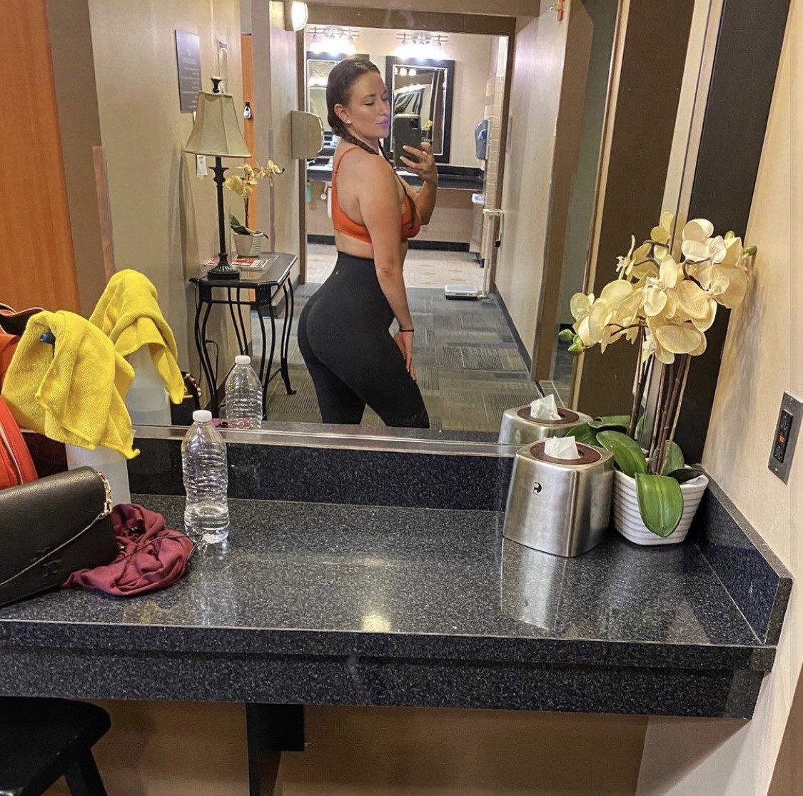 New day, new leggings, same workout routine | Scrolller